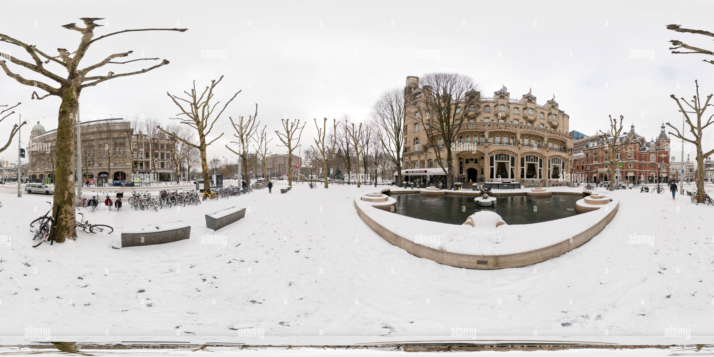 360° view of Leidseplein in front of the American Hotel - Alamy