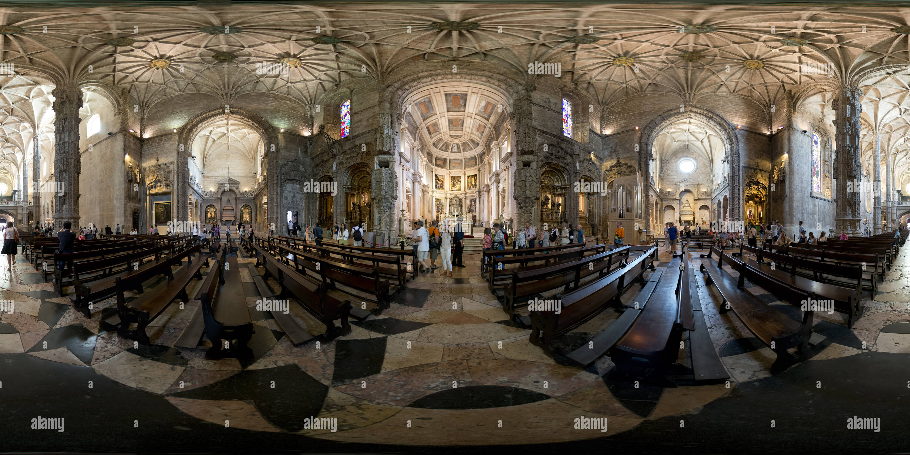 360° view of Inside Jerónimos Monastery - Alamy