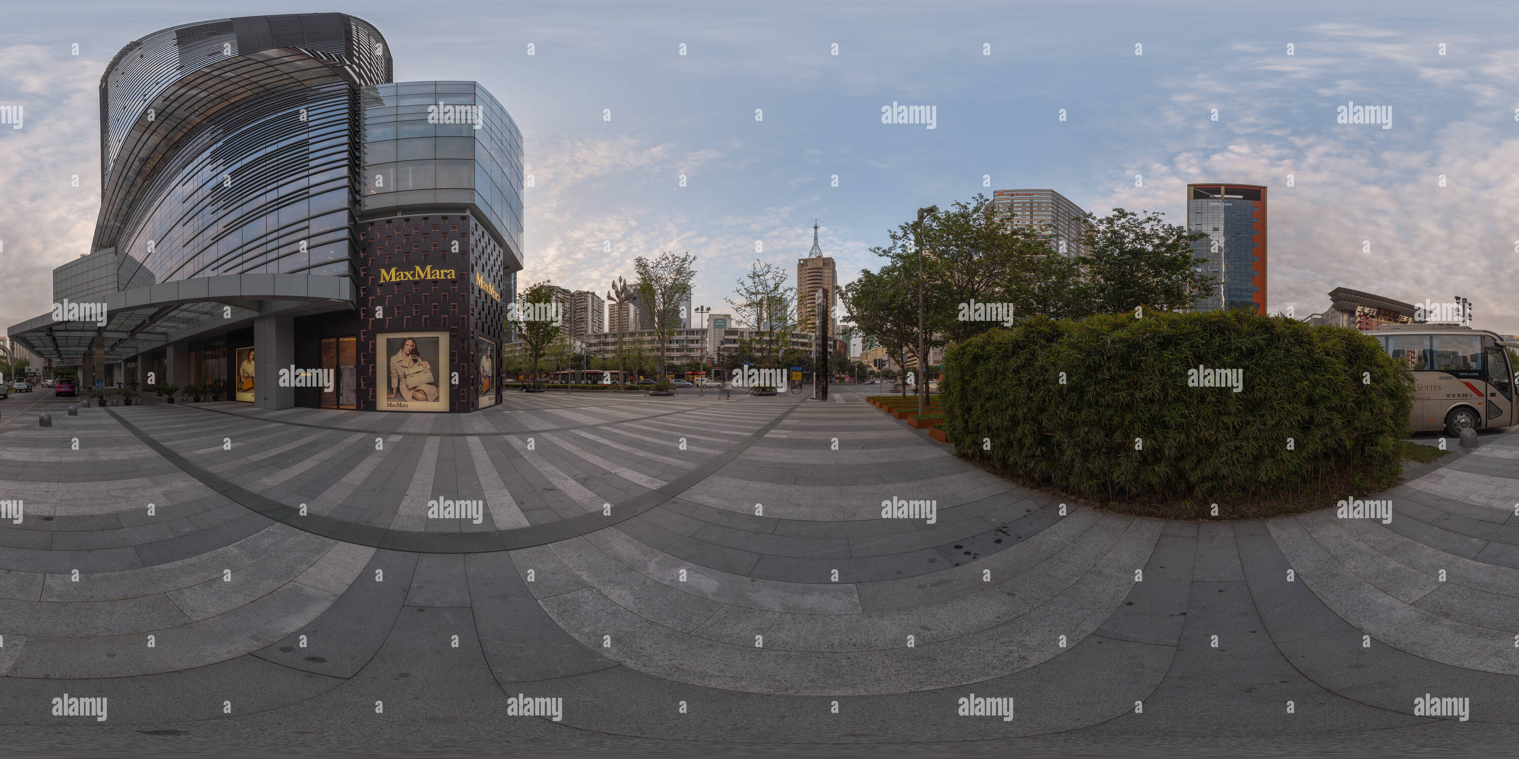 360° view of 2014- Chengdu - Yanlord Landmark -4 - Alamy