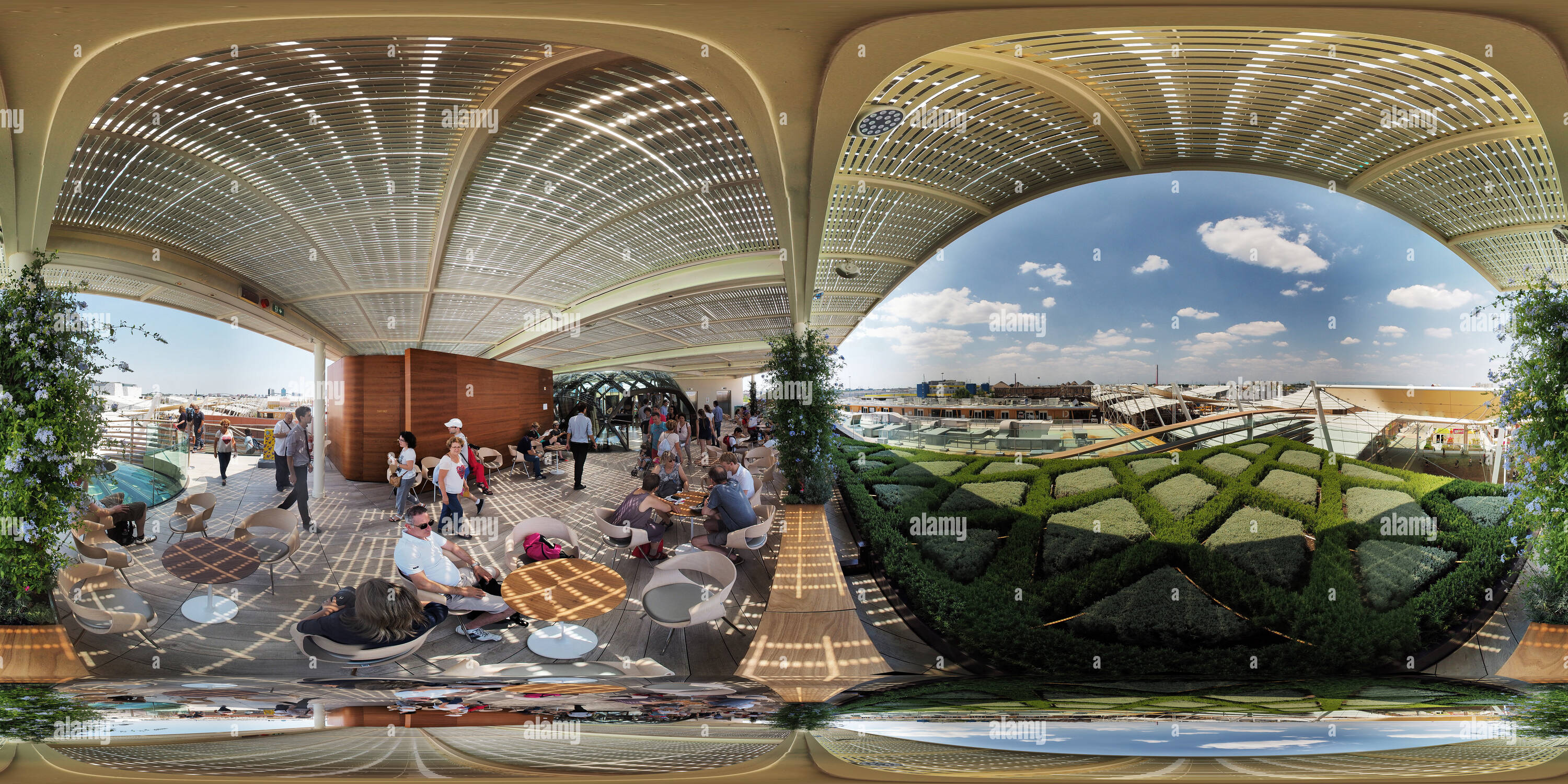 360° view of Expo 2015 Pavillion 1st Level - Alamy