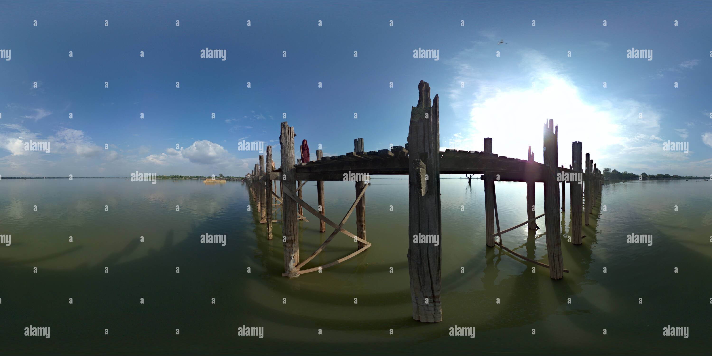 U pain bridge hi-res stock photography and images - Alamy