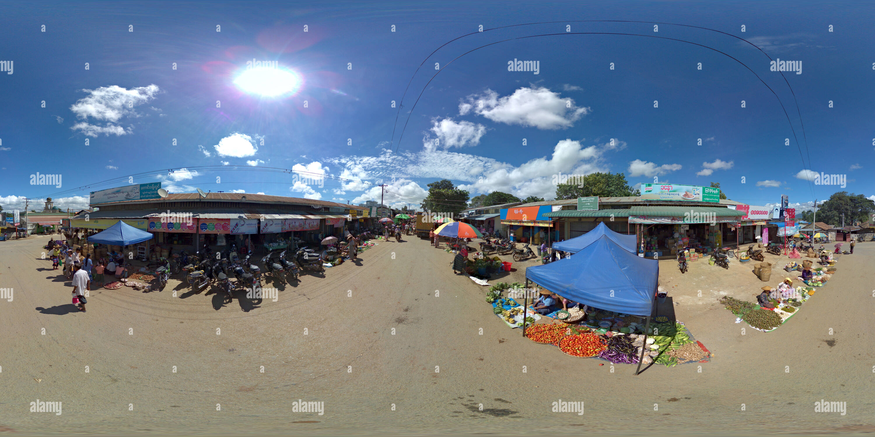 360° view of Nawnghkio Market, Myanmar - Alamy