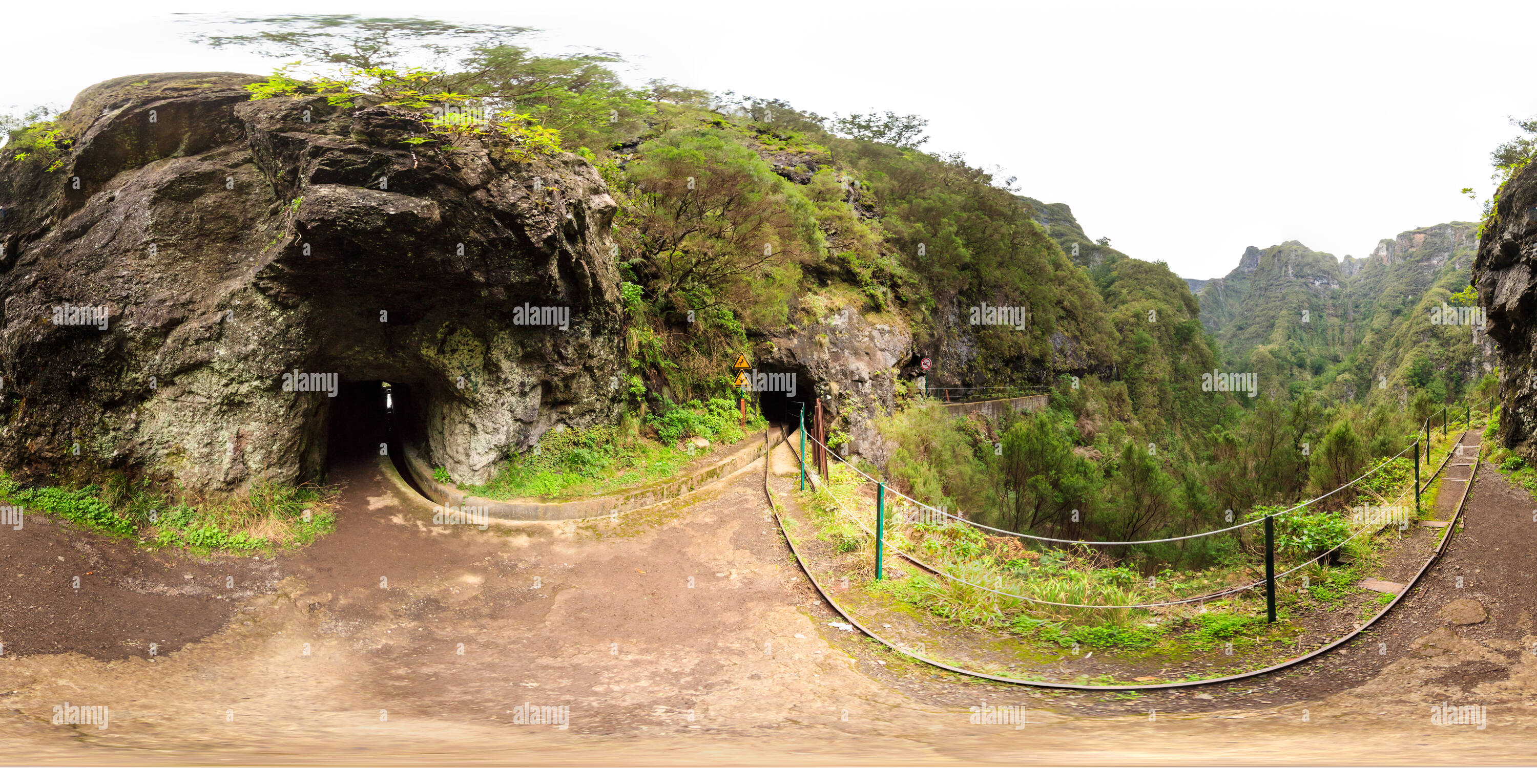 360° view of Levada do Pico Ruivo - Alamy