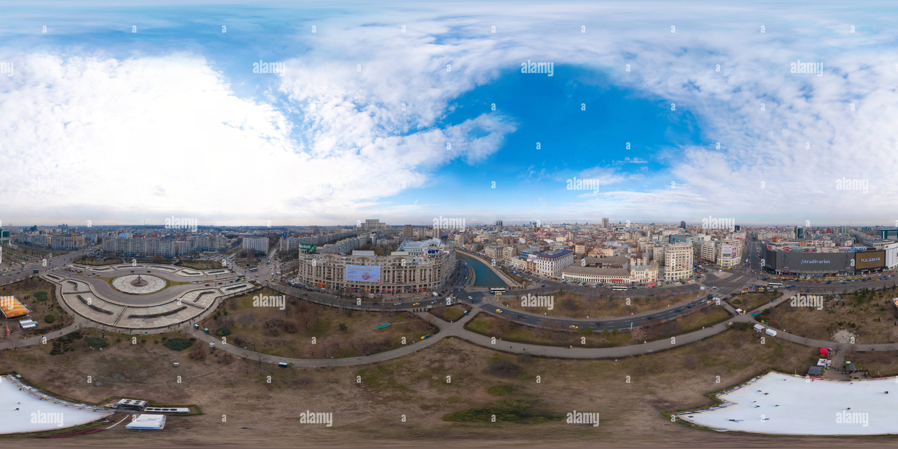 360° view of Bucharest Union Square - Aerial 360° - Alamy