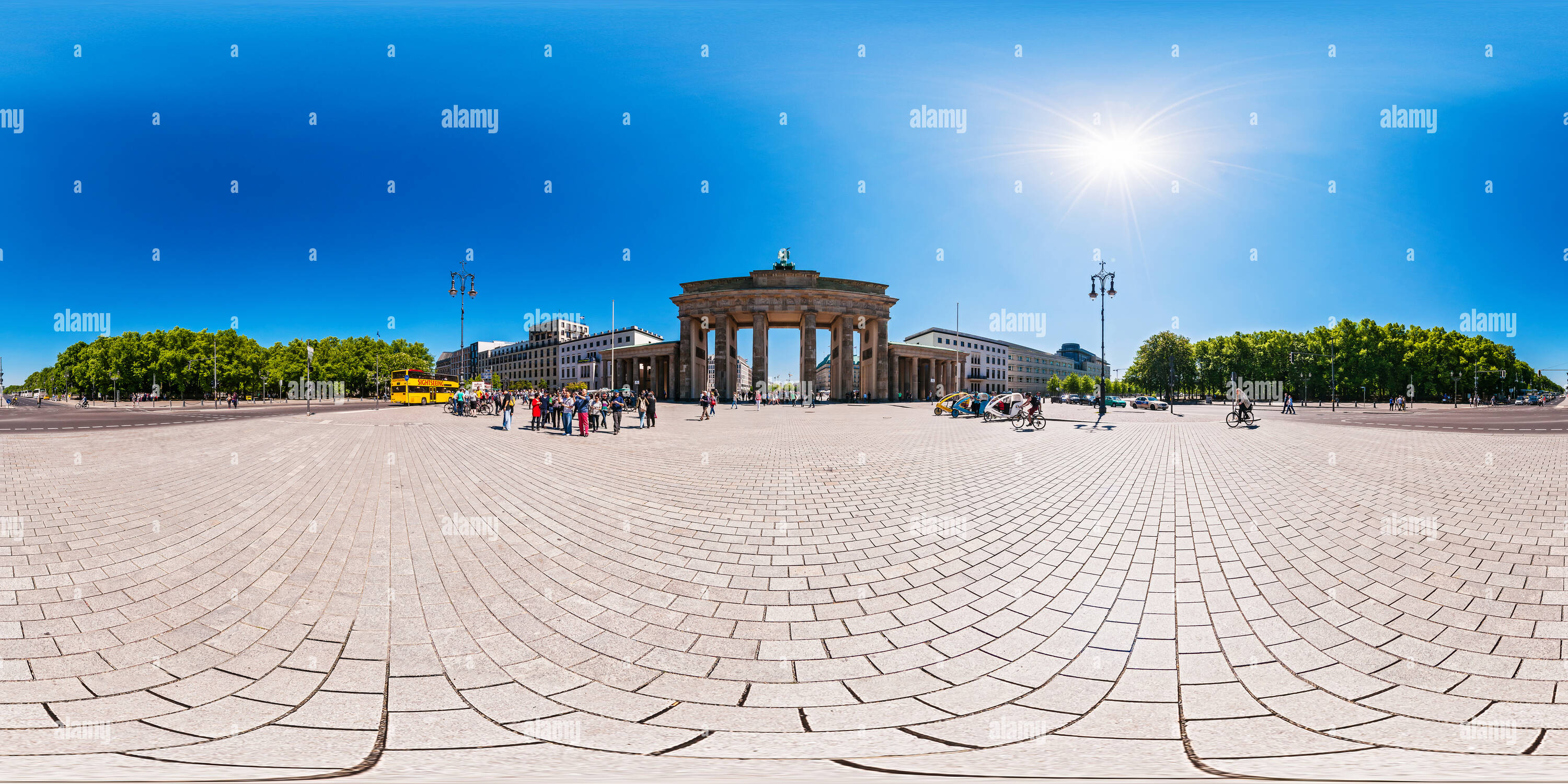 360° view of Berlin - Brandenburger Tor - Alamy