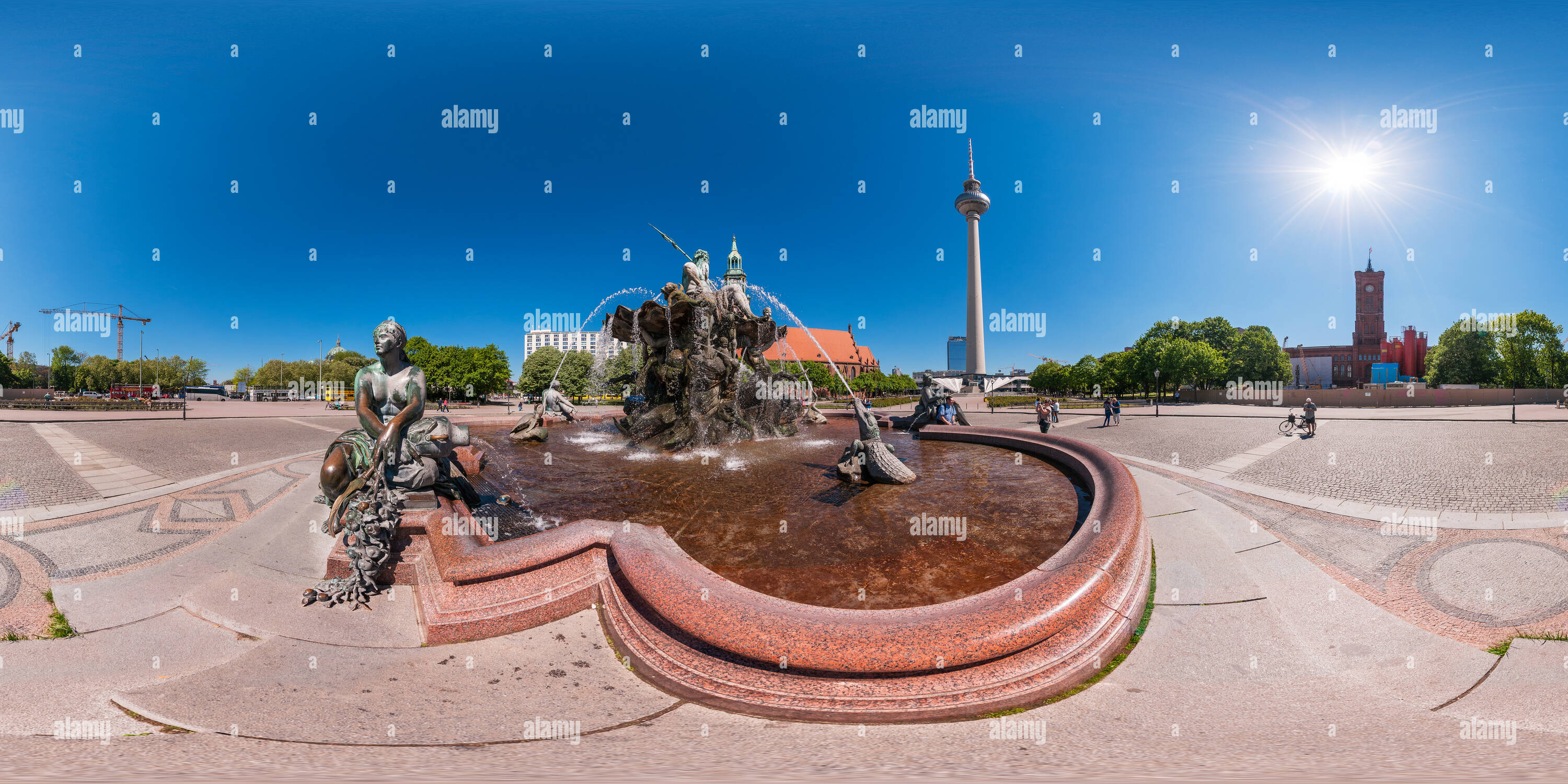 360° view of Berlin - am Neptunbrunnen - Alamy