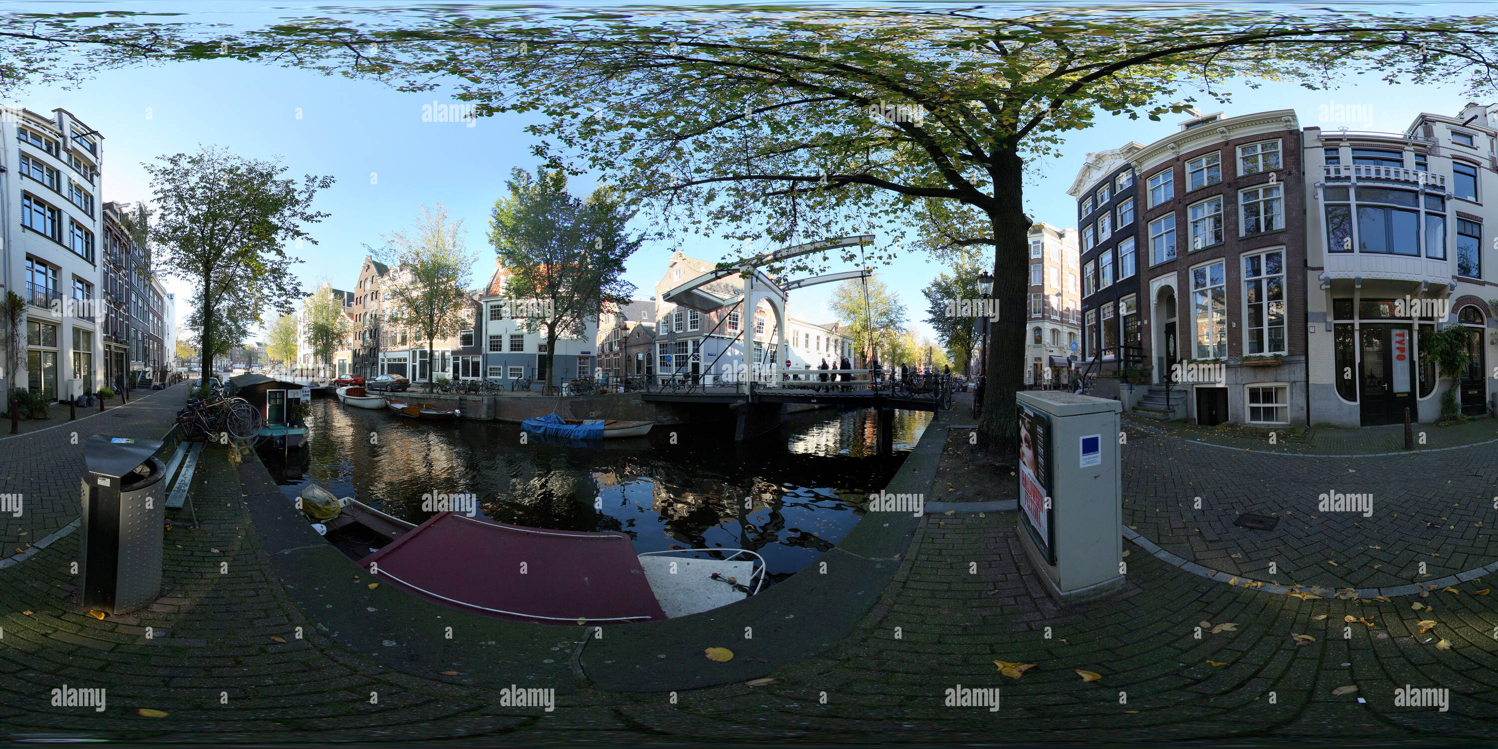 360° view of Amsterdam Wooden Bridge Over Groenburgwal Canal - Alamy