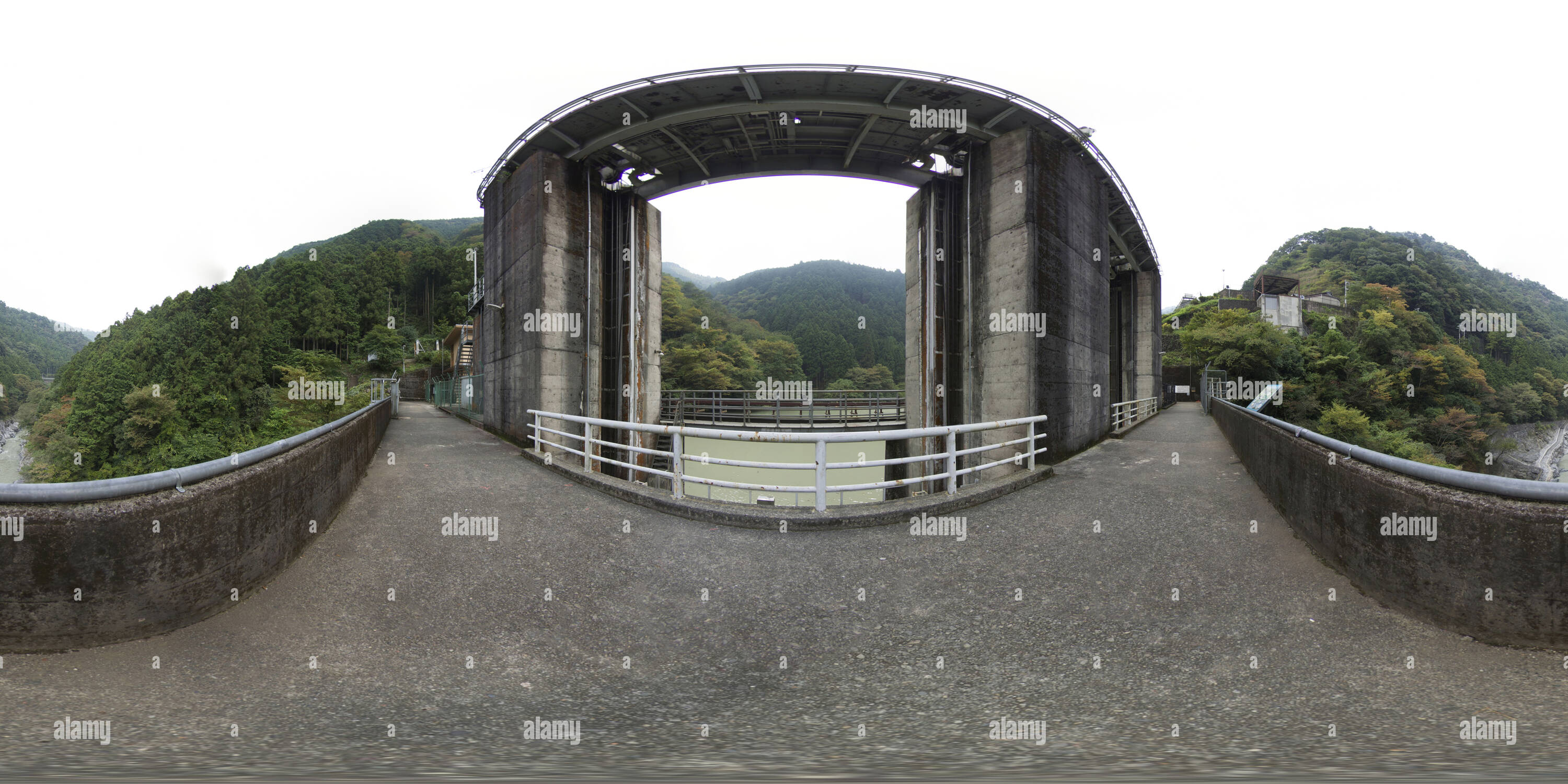 Shiromaru dam hi-res stock photography and images - Alamy