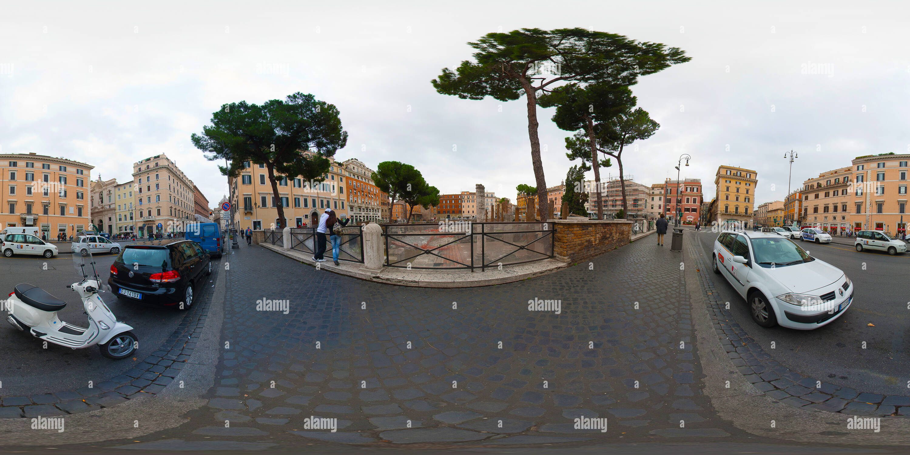 360° view of Largo di Torre Argentina - Rome - Alamy