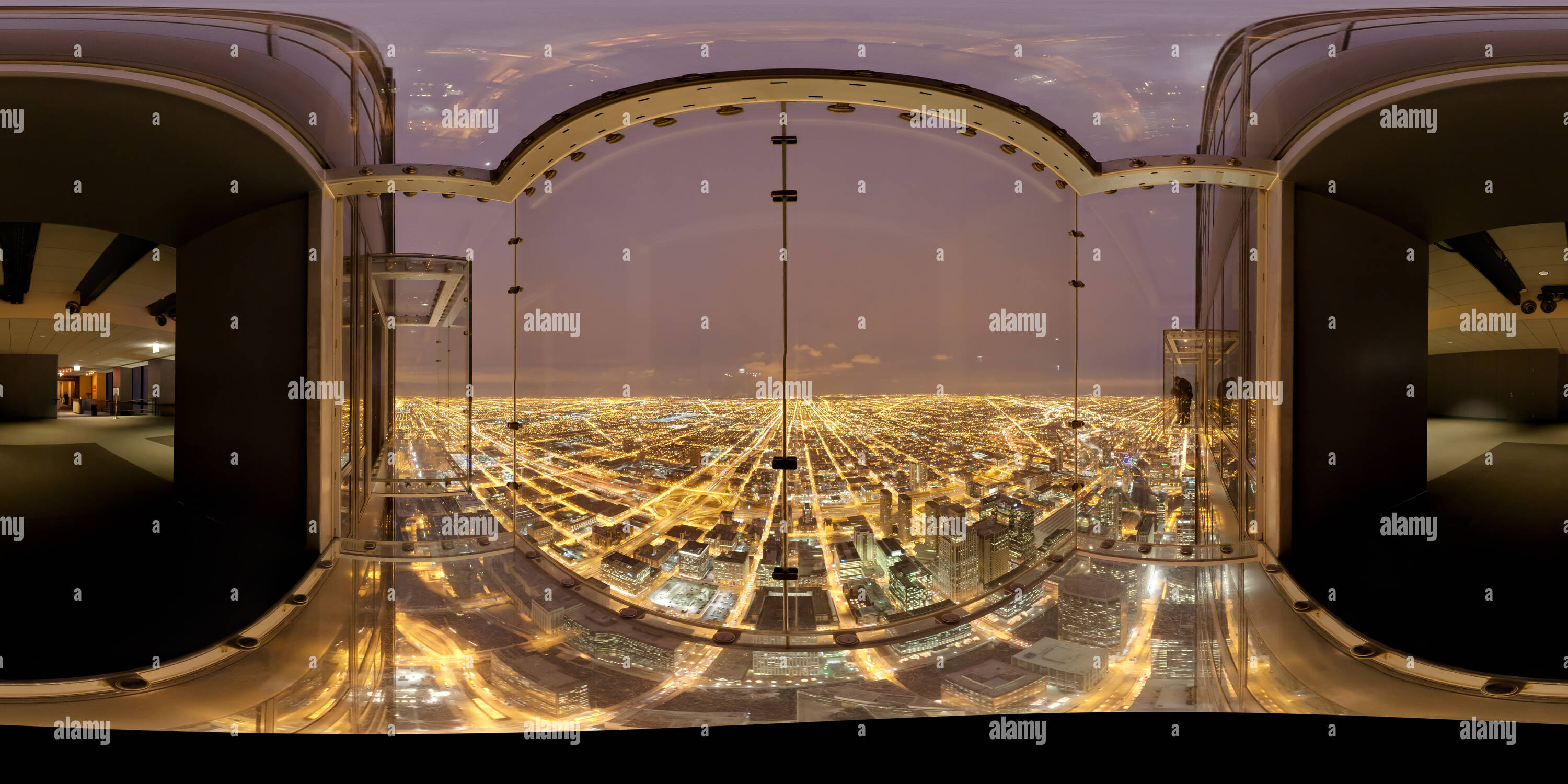 360° view of The sun sets on Chicago from the Skydeck in the Willis ...