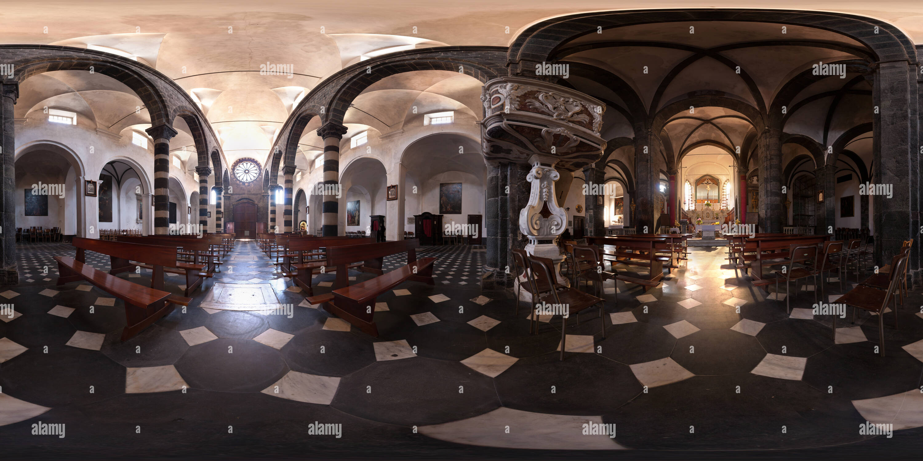 360° view of Chiesa di Sant'Andrea a Levanto - Alamy