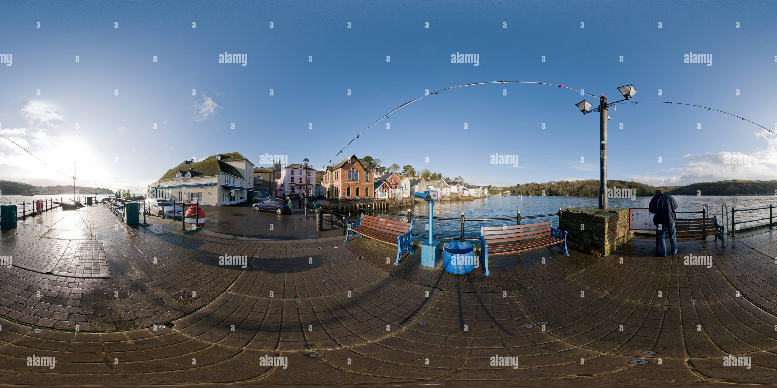 360° view of Fowey Harbour from Town Quay - Alamy