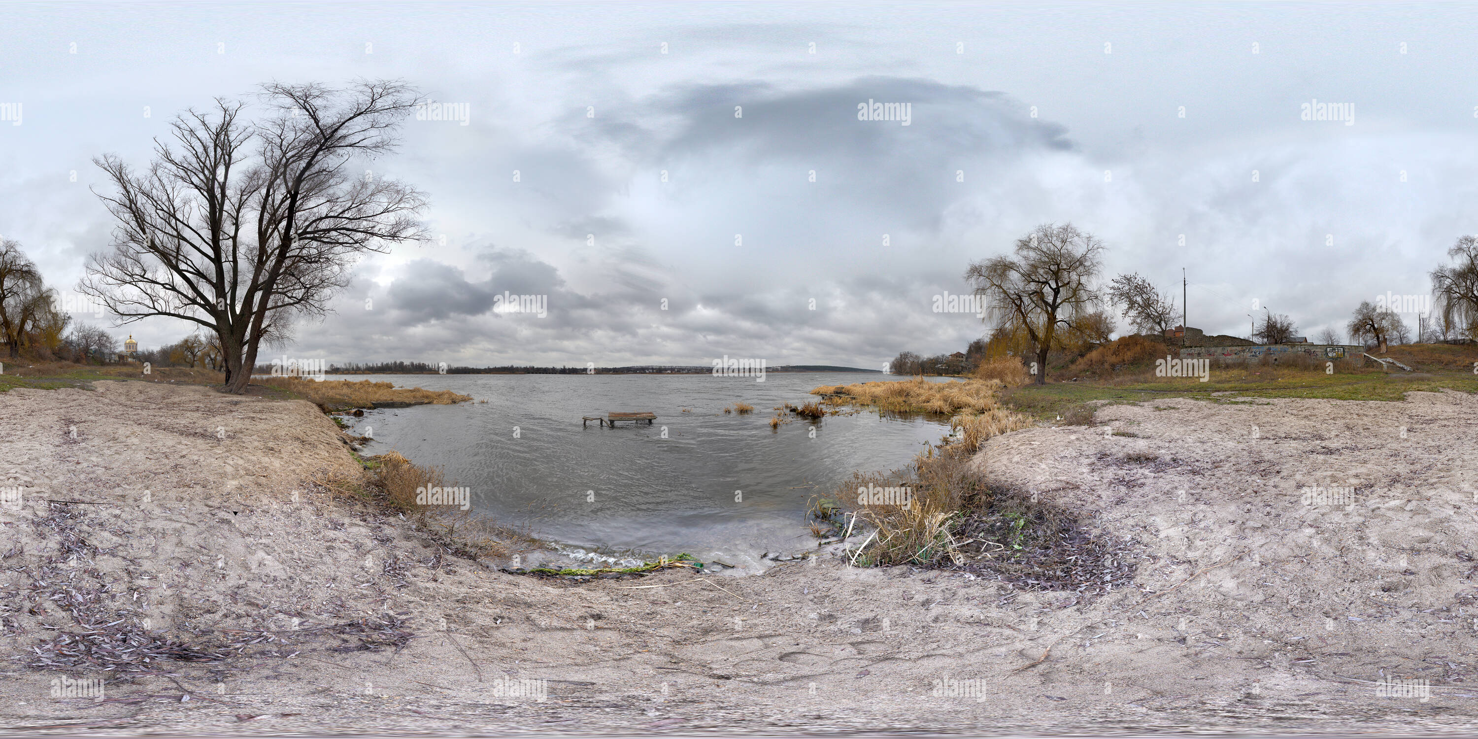 360° view of Smela river Tyasmin - Alamy