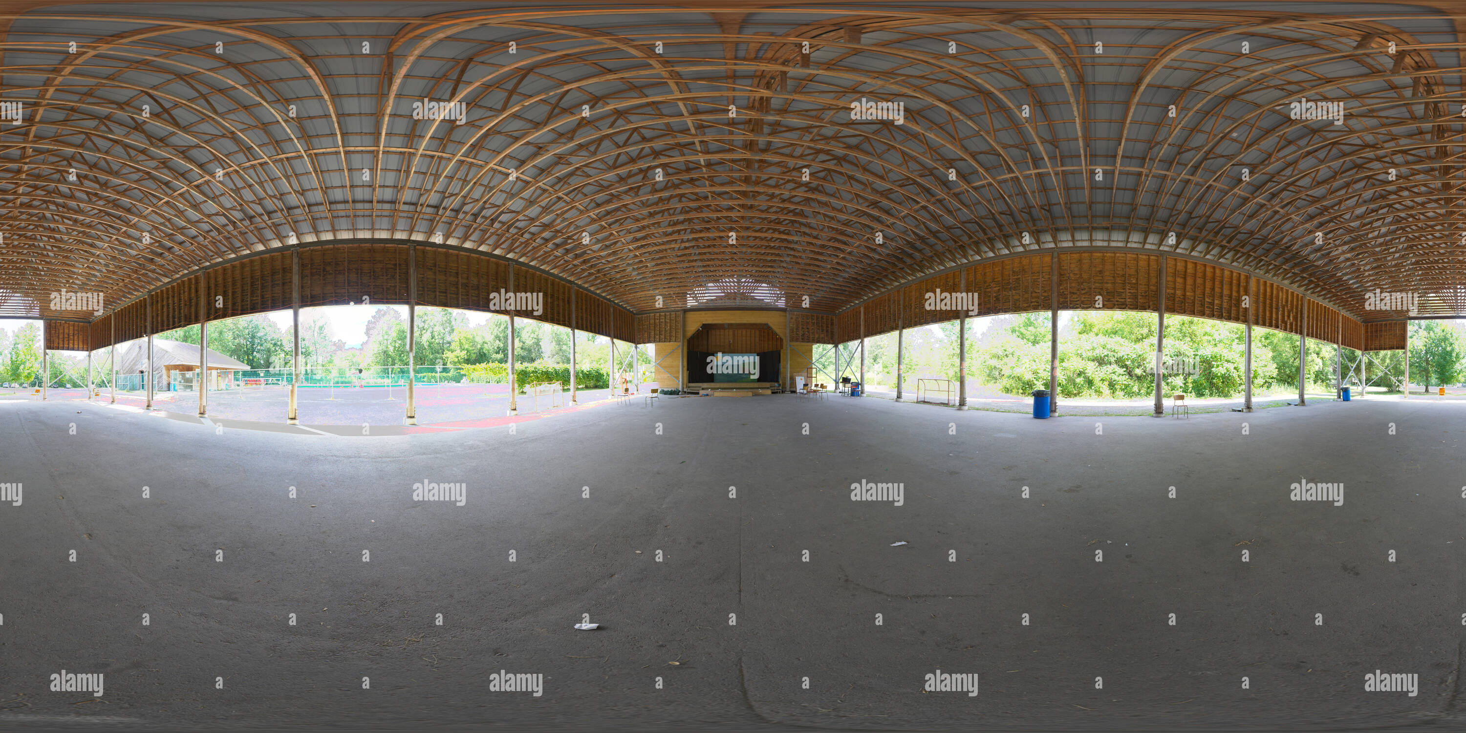 360° view of CNDF - 2011-07-31 - Chapiteau - Alamy