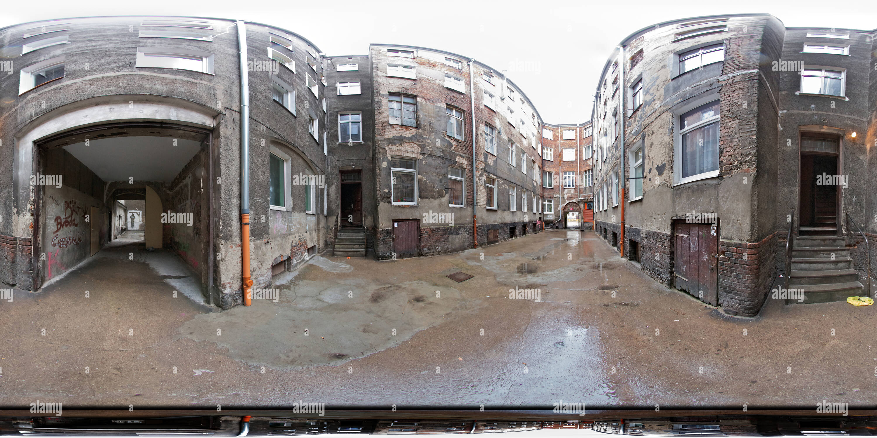 360° view of A backyard in Szczecin - Alamy