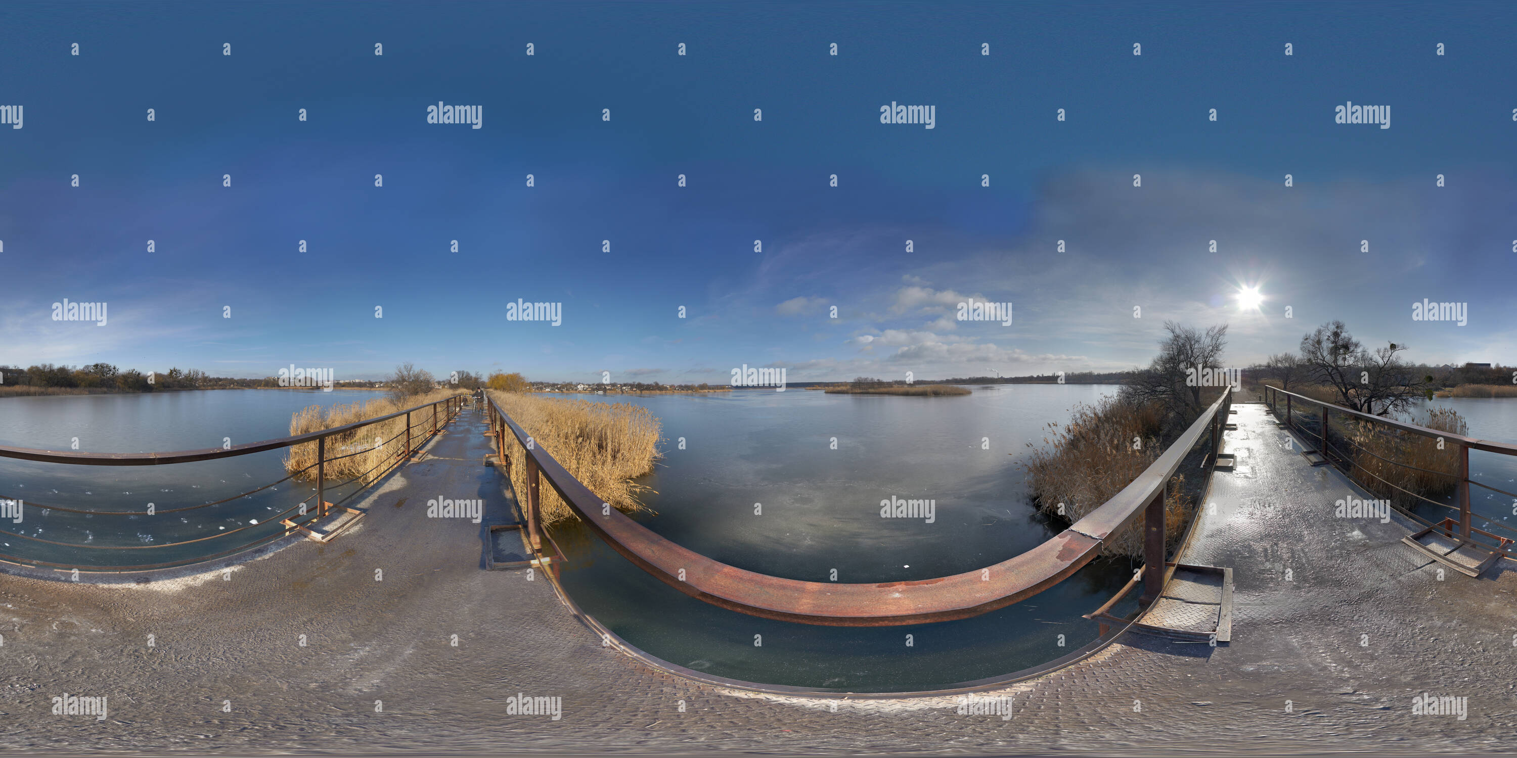 360° view of The bridge near a motor car park - Alamy