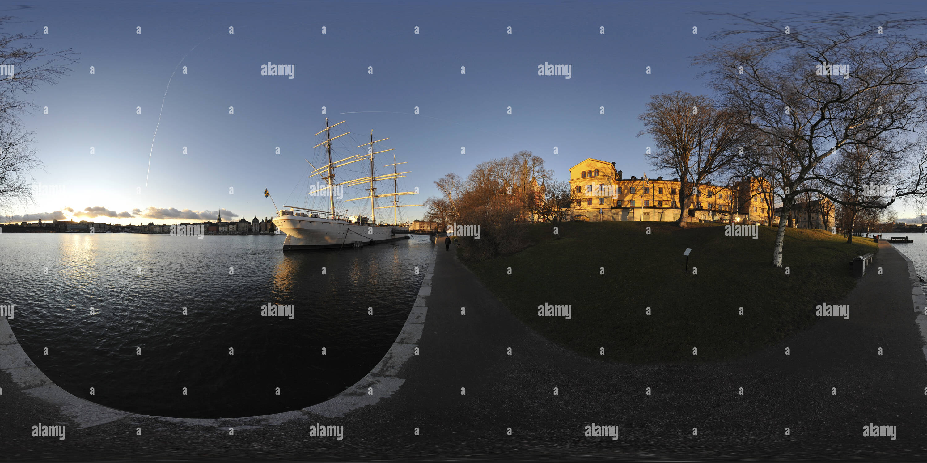 360° view of af Chapman youth hostel ship - Alamy