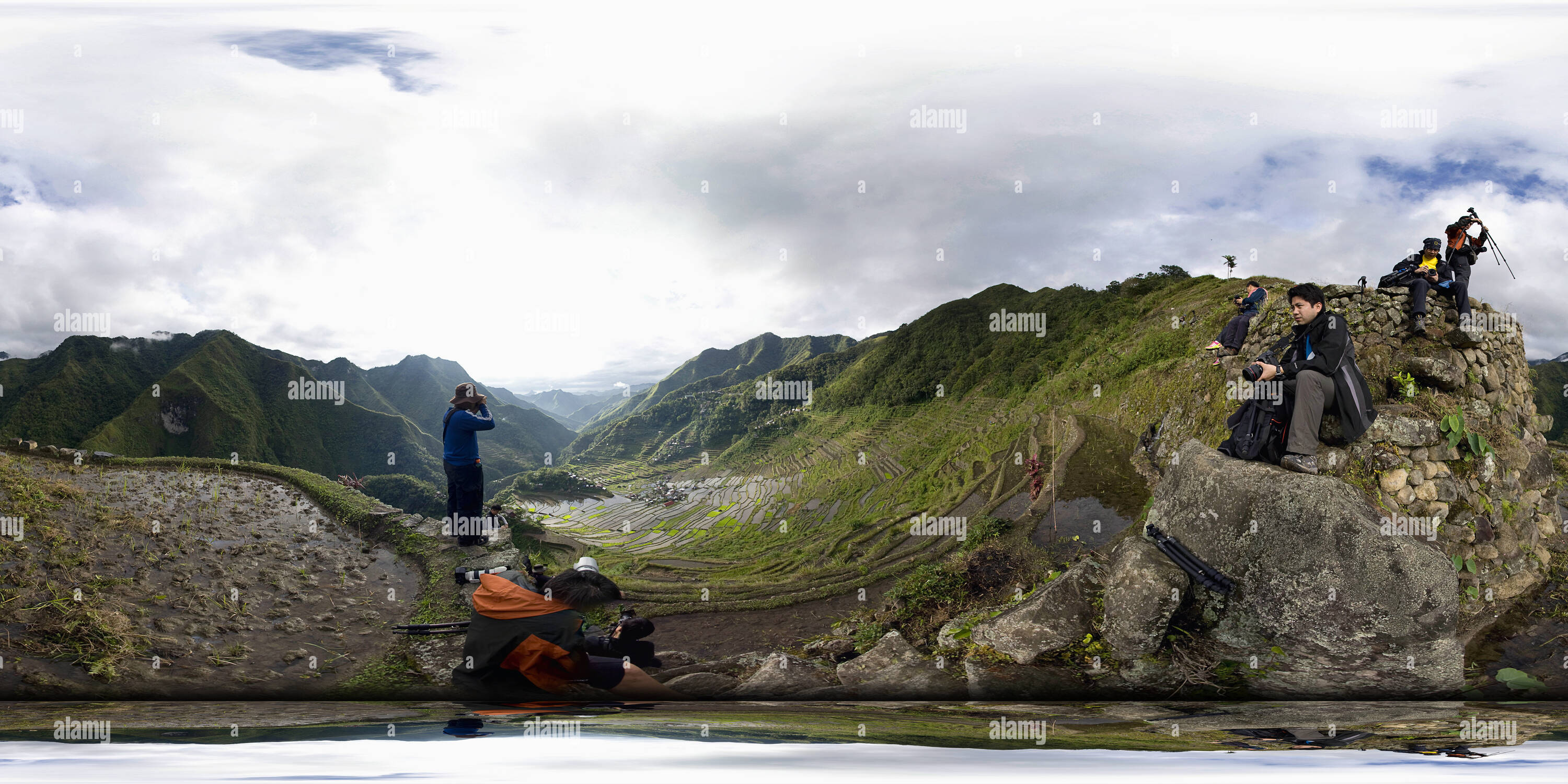 360° view of Batad Handheld Group Shot - Alamy