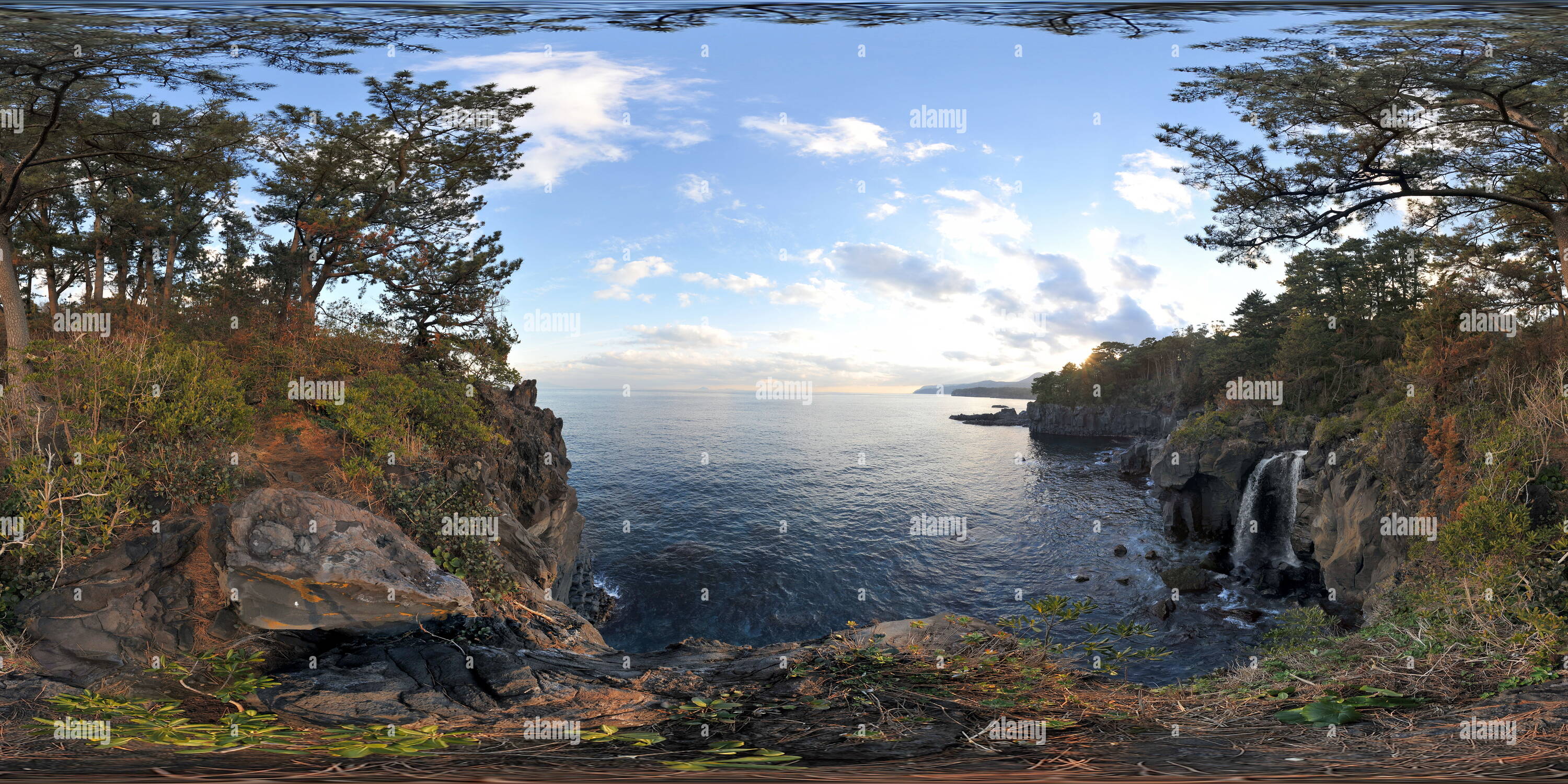 Tajimanotaki hi-res stock photography and images - Alamy