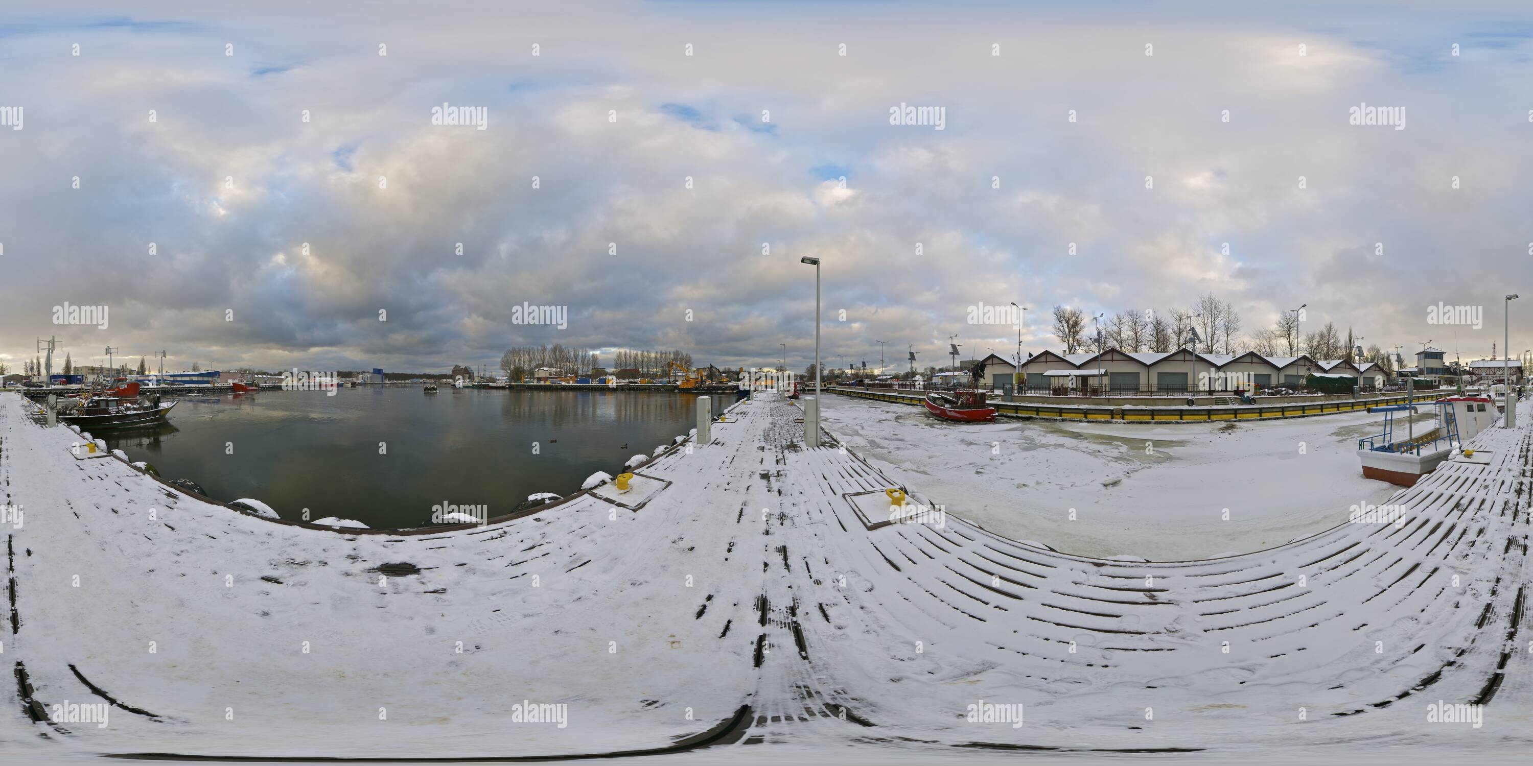 360° view of Cutter's Bay In Winter - Alamy