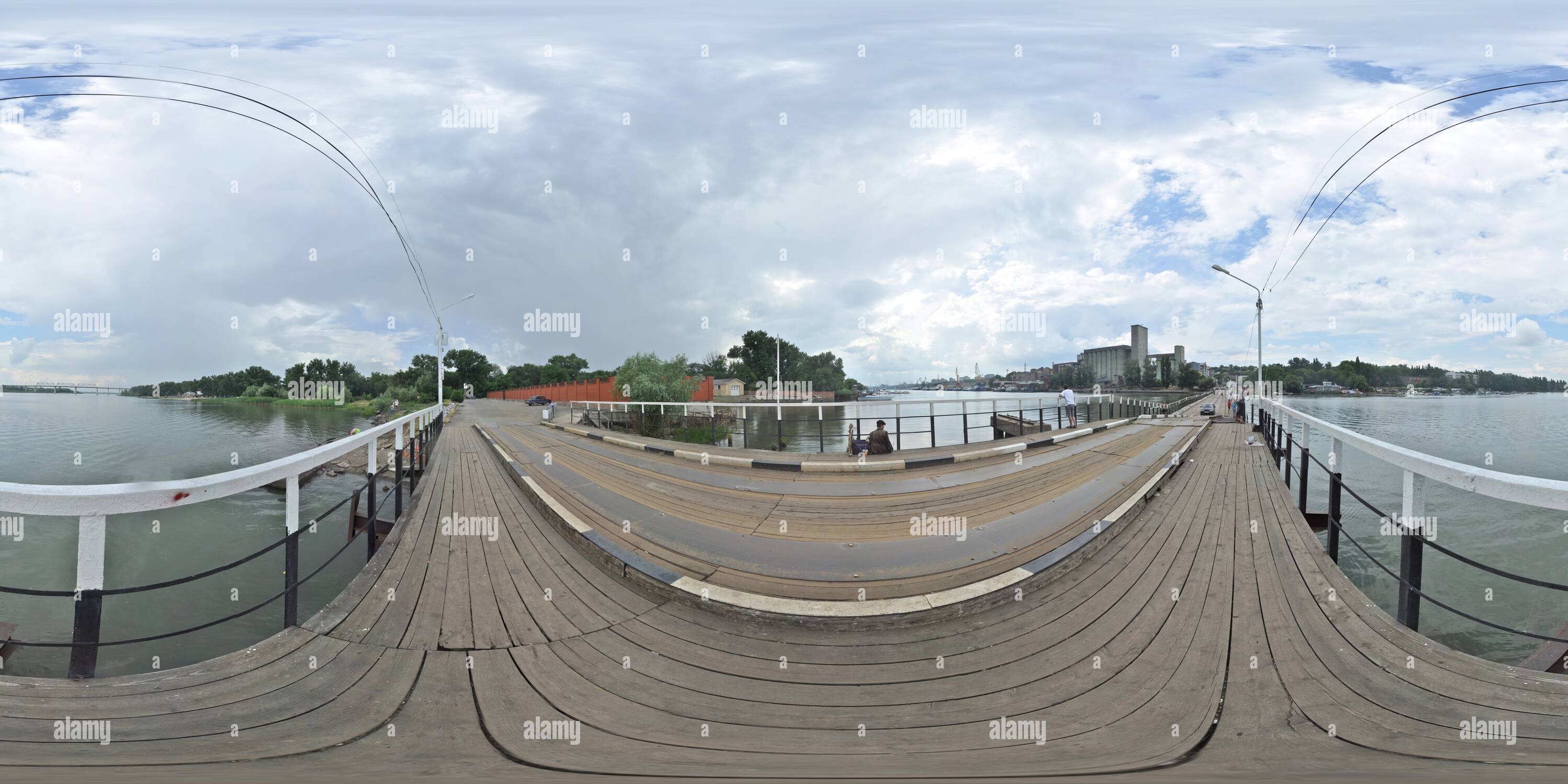 360° view of pontoon bridge, Rostov-on-Don - Alamy
