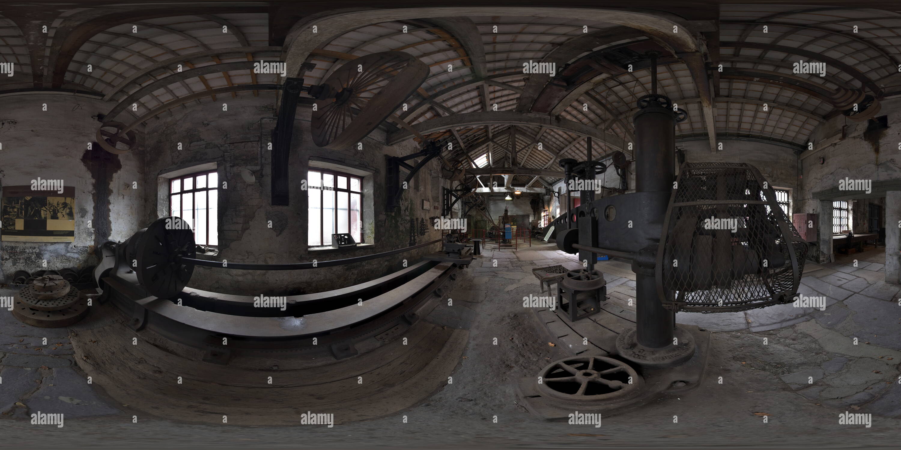 360° view of That is a "heavy duty bench drill" !!! - Alamy