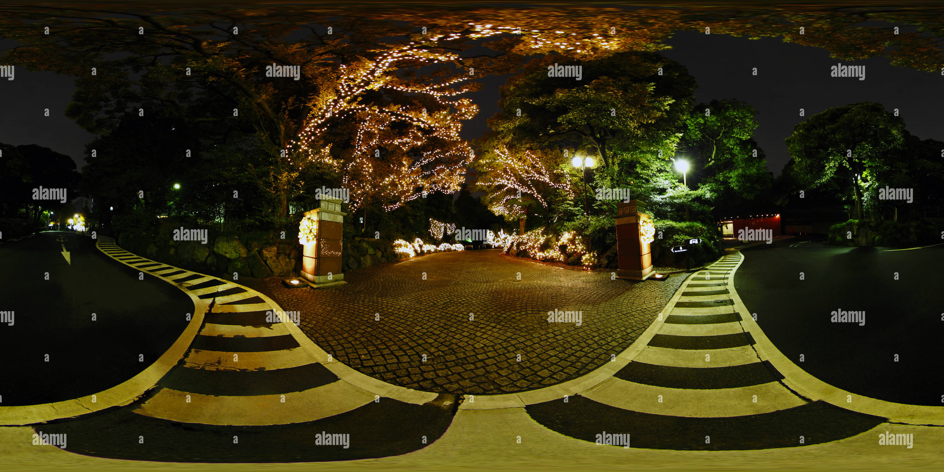 Chinzanso seasons hotel hi-res stock photography and images - Alamy