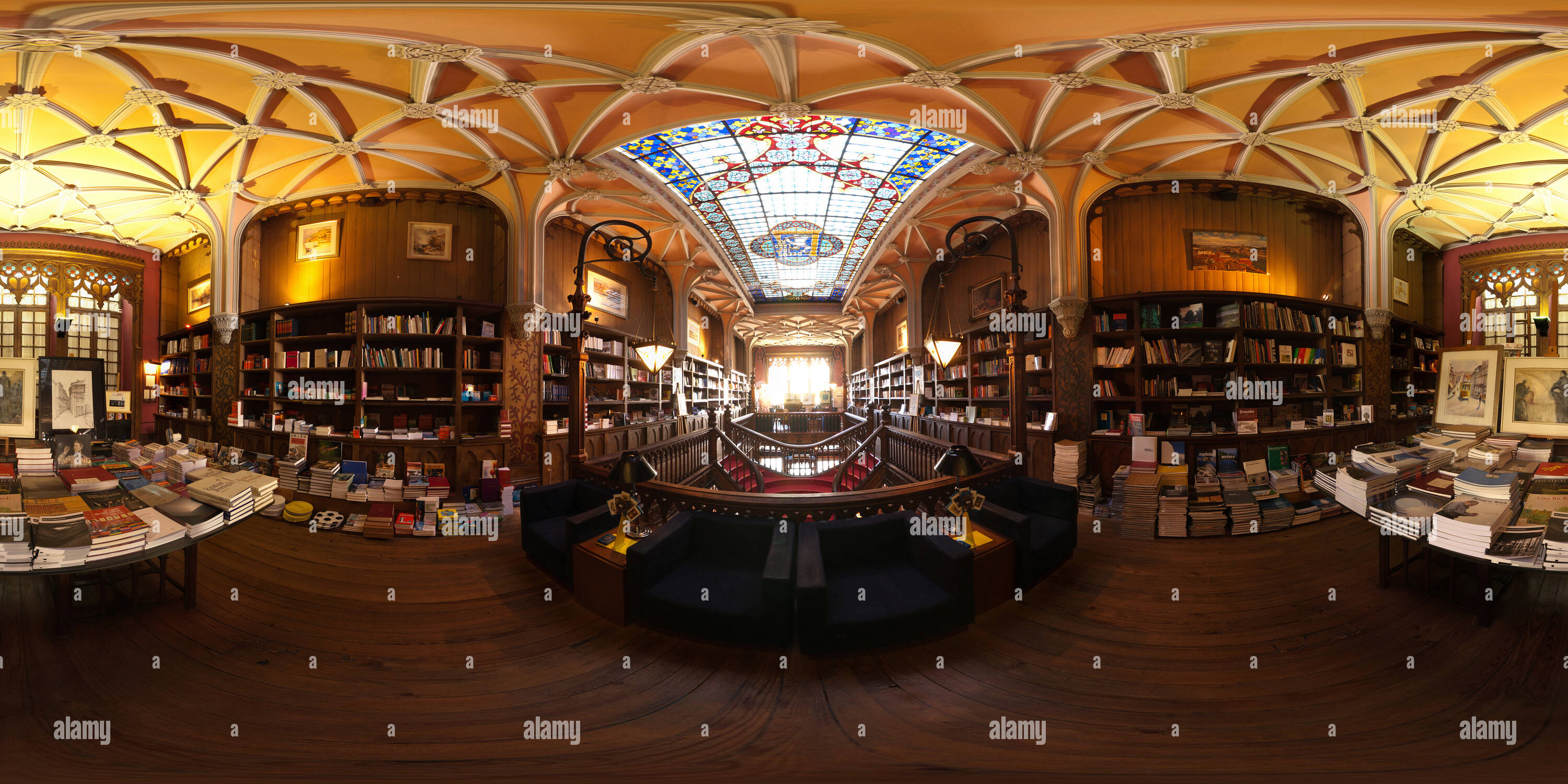 360° view of Livraria Lello (Lello Bookshop)7 - Alamy