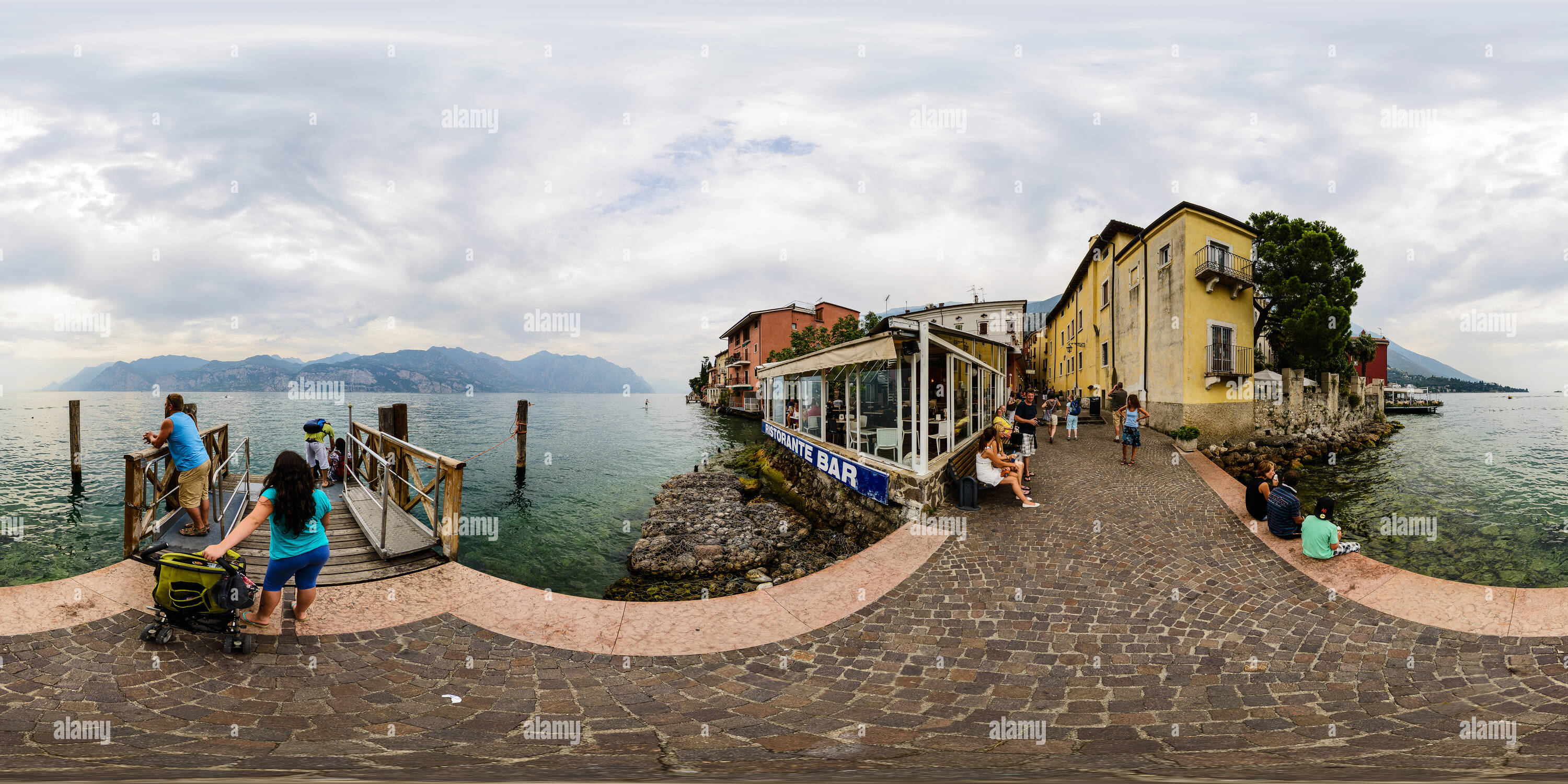 360° view of Malcesine - Promenade Corso Garibaldi - Alamy