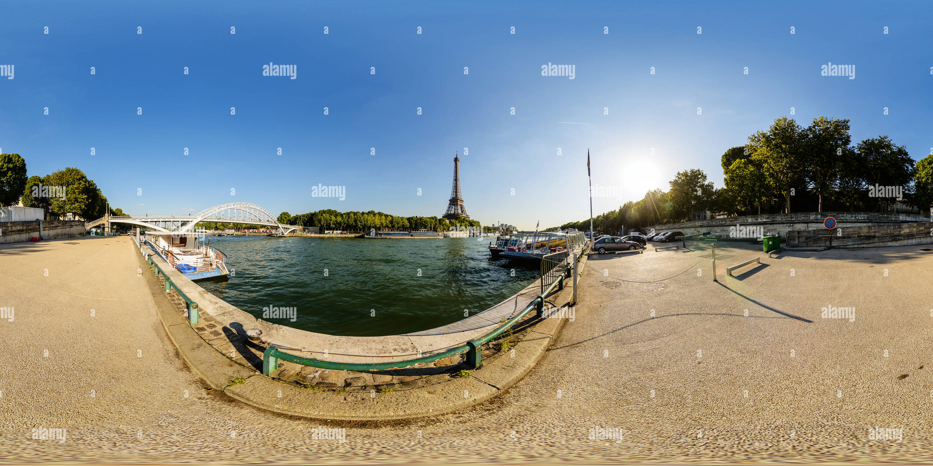 360° view of Paris - Port Debilly - Alamy