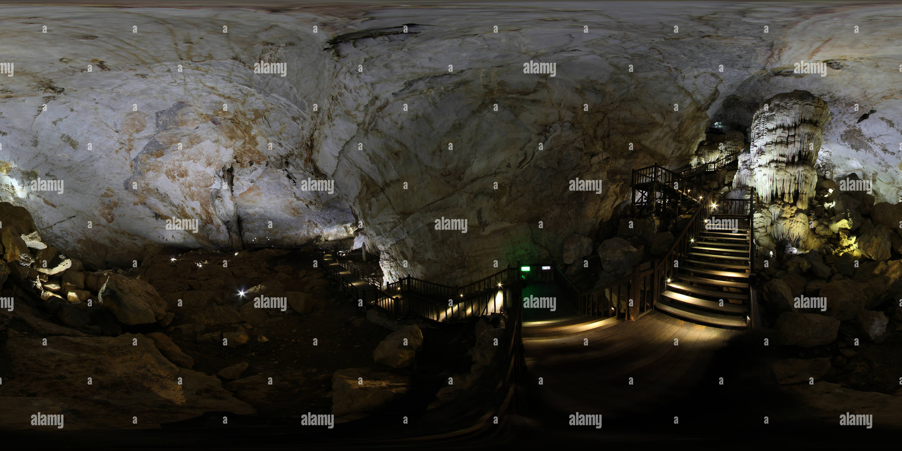 360° view of Paradise Cave 1 - Alamy