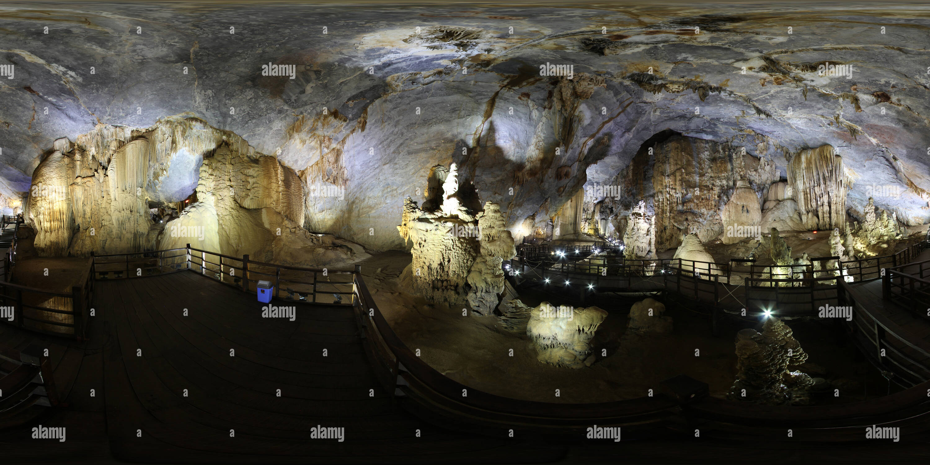 Cave 5 hi-res stock photography and images - Alamy