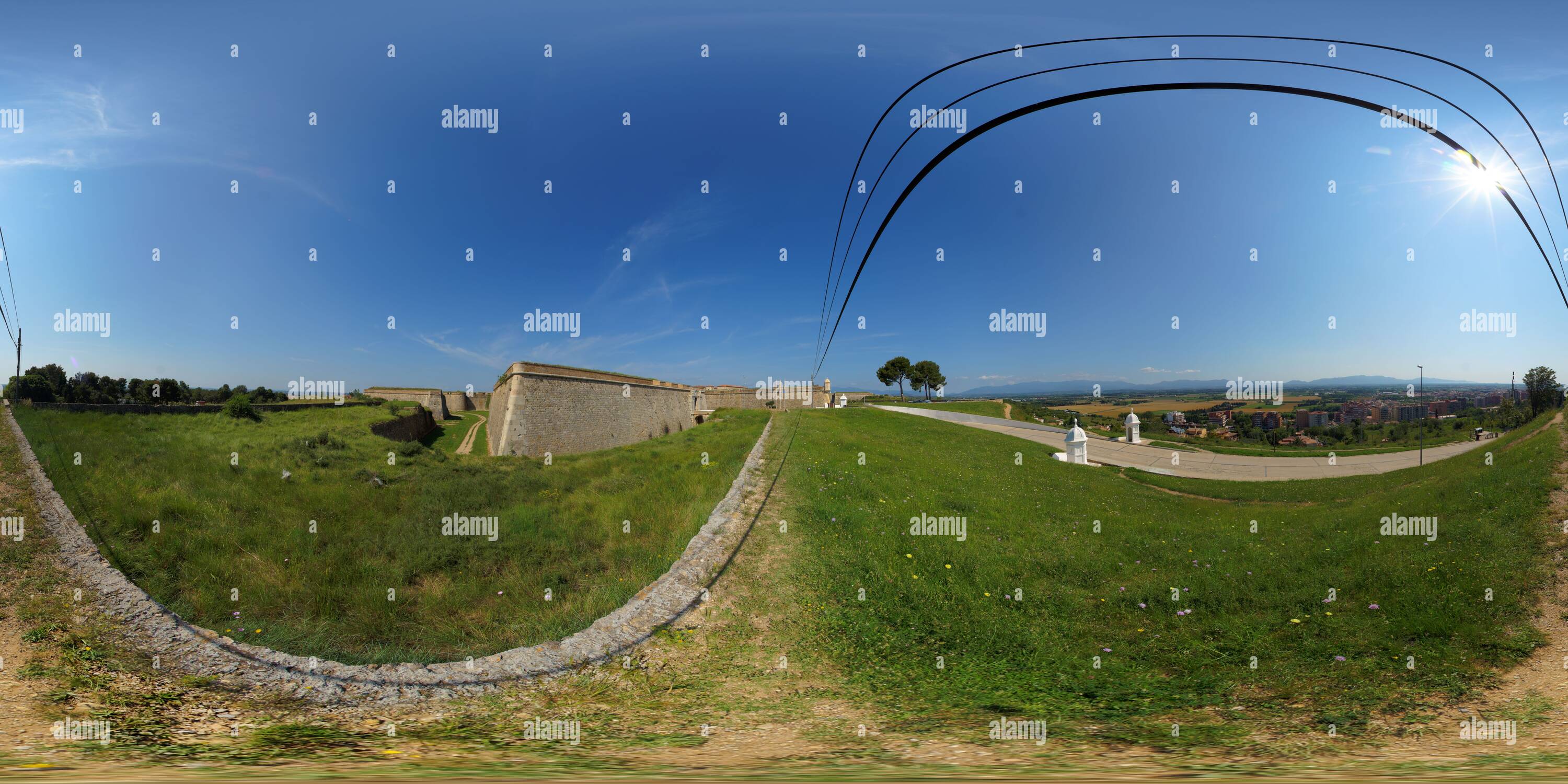 Castillo frente al castillo hi-res stock photography and images - Alamy