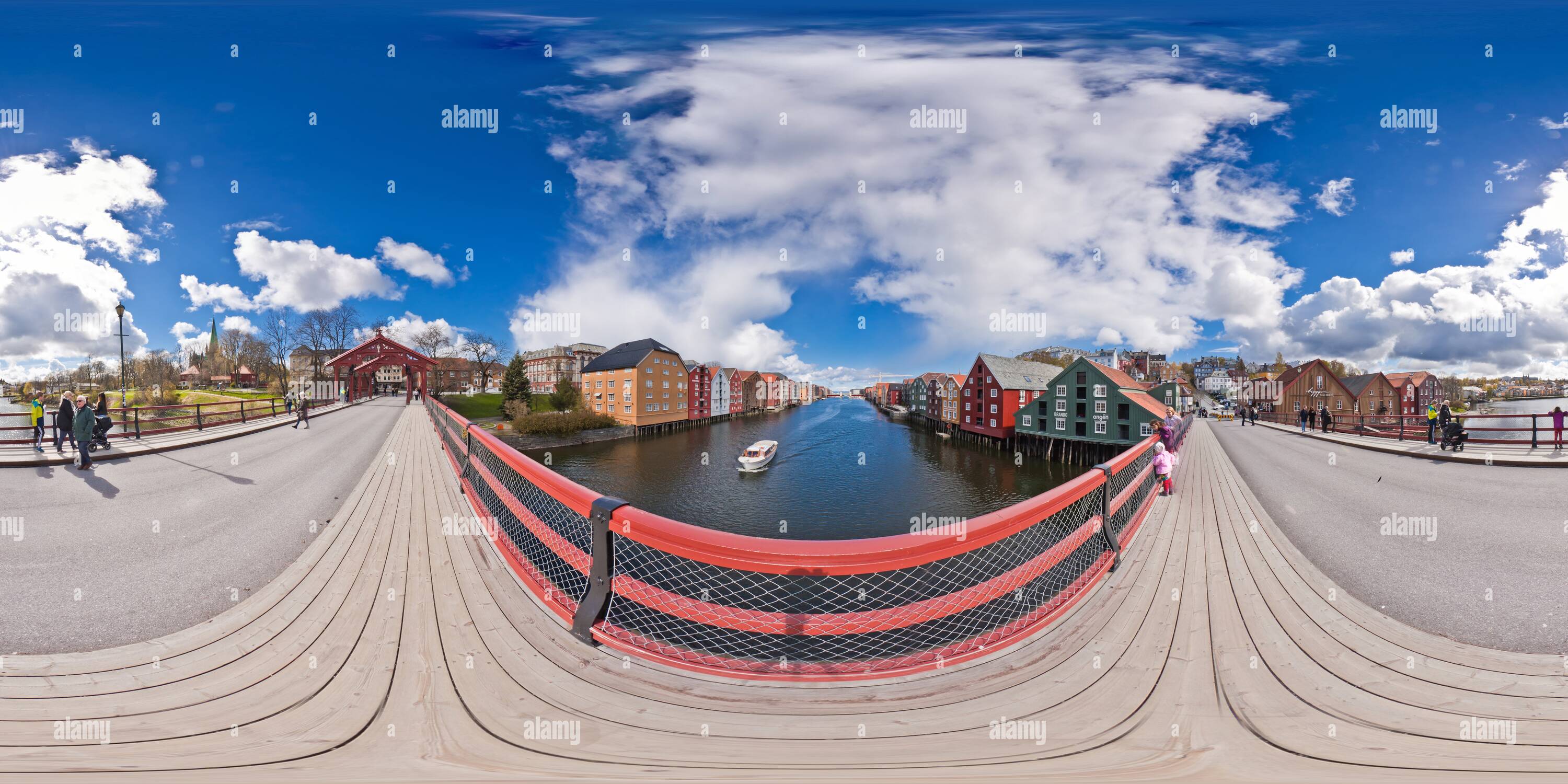 360° view of The Old Town Bridge (Gamle Bybro), Trondheim - Alamy