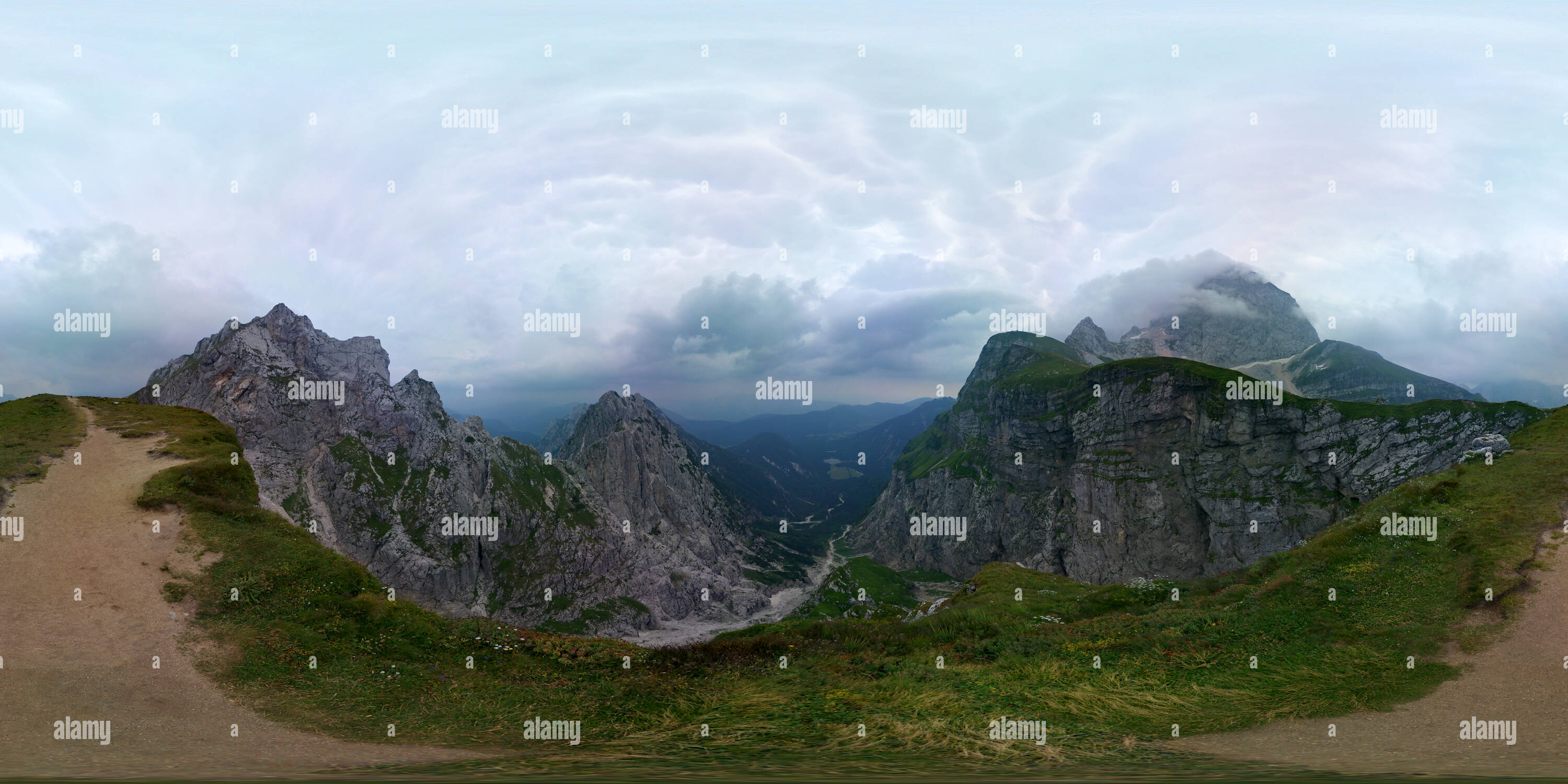 360° view of Mangart Saddle Outlook - Alamy