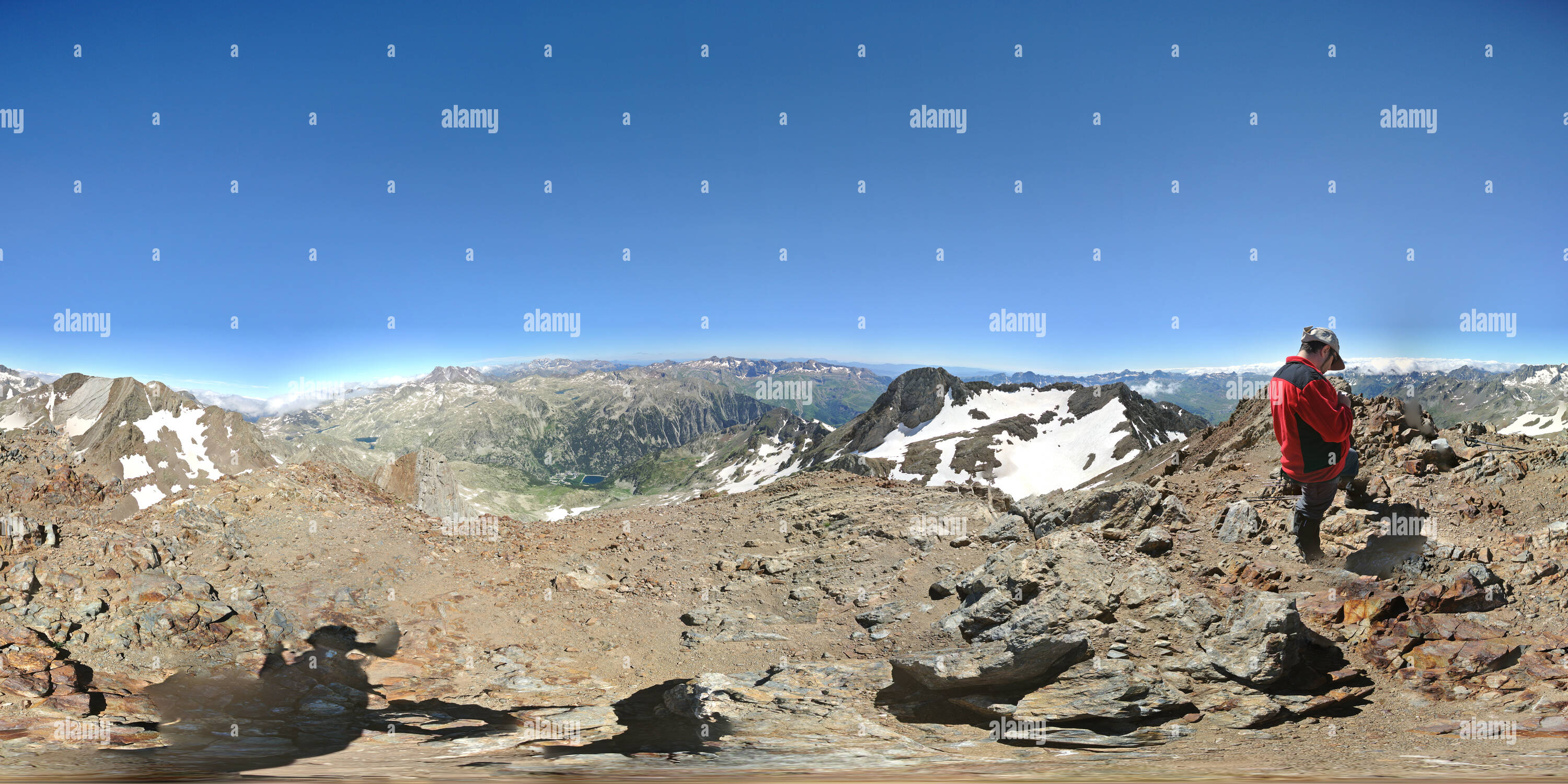 Garmo hi-res stock photography and images - Alamy