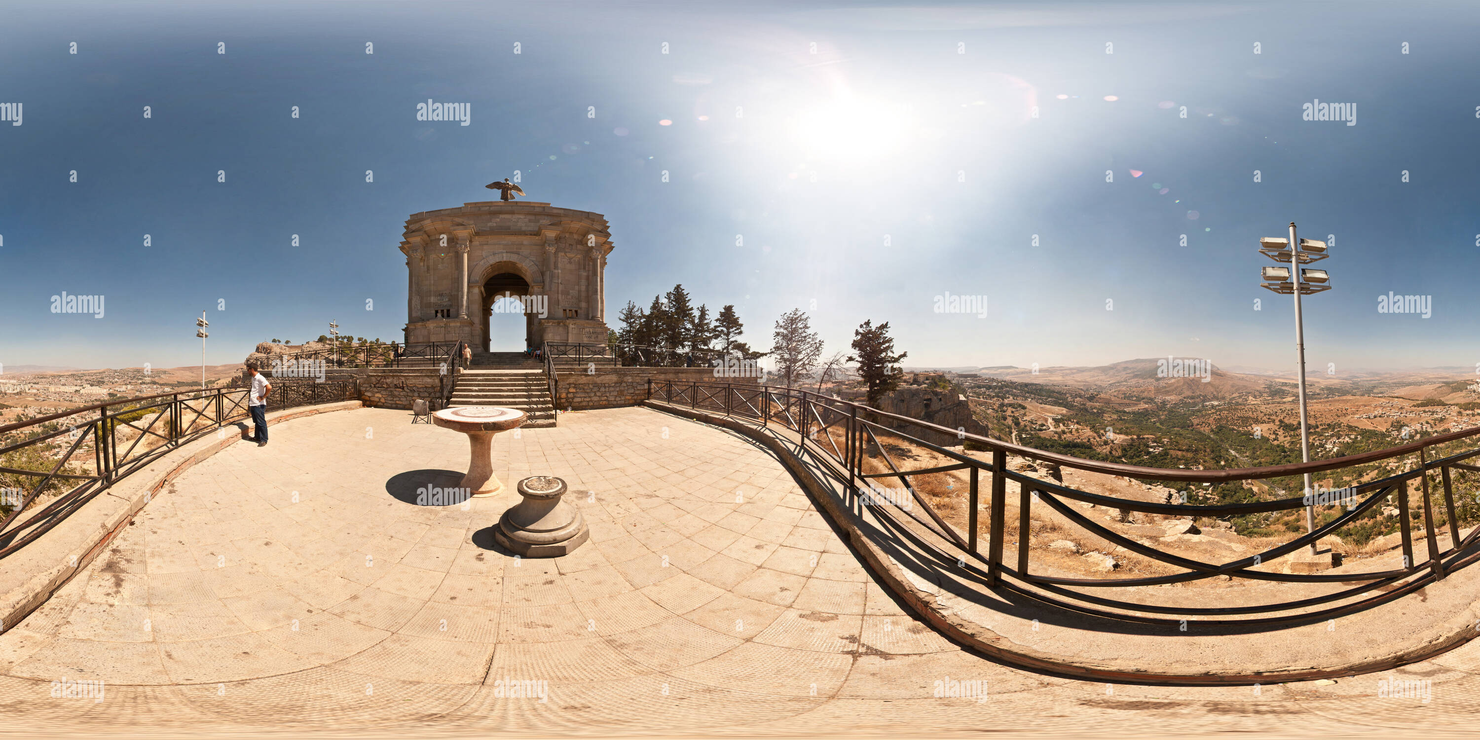 360° view of Constantine - Monument aux Morts - Alamy