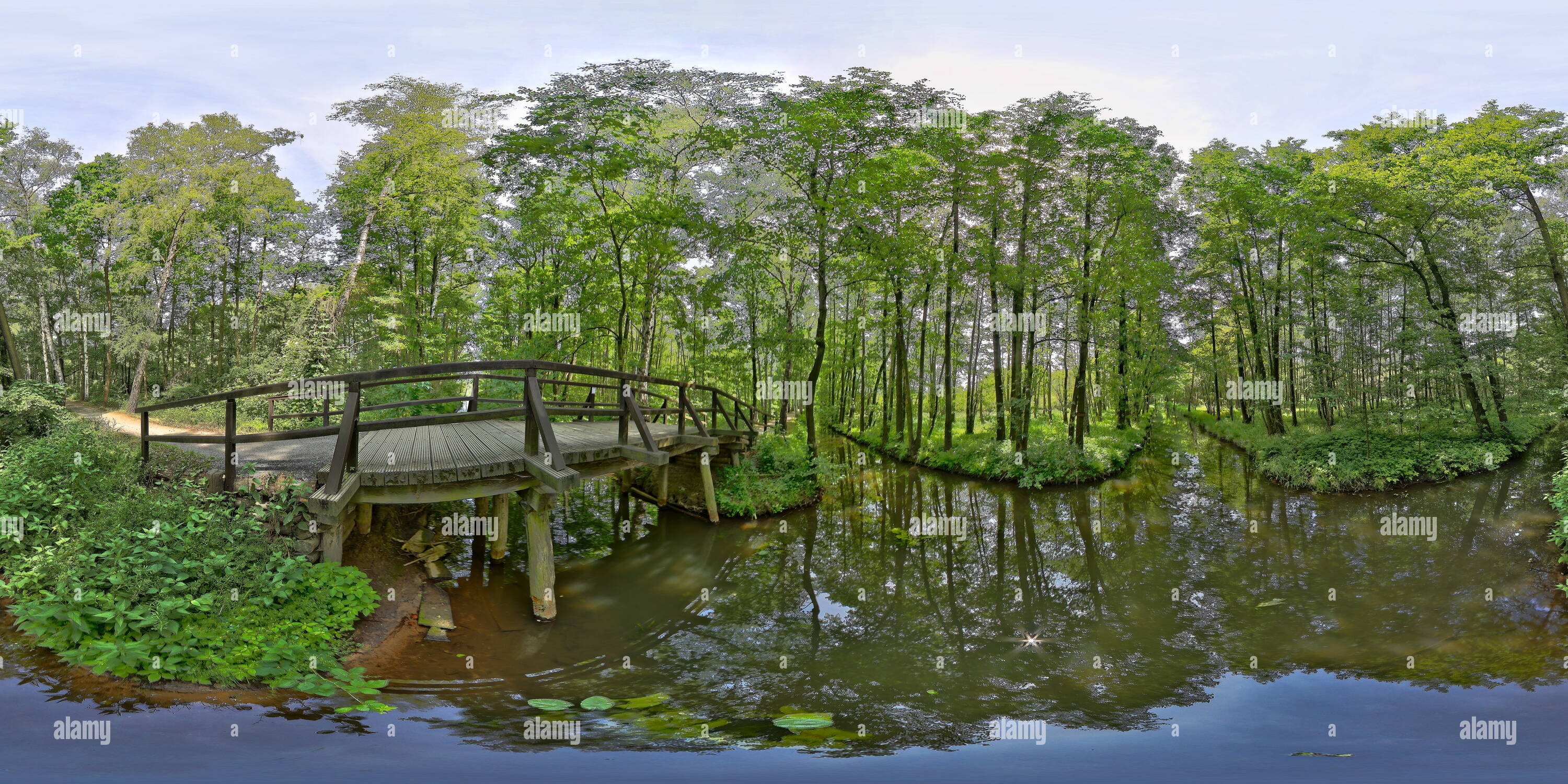 360° view of At Spree-Wood Channel - Alamy