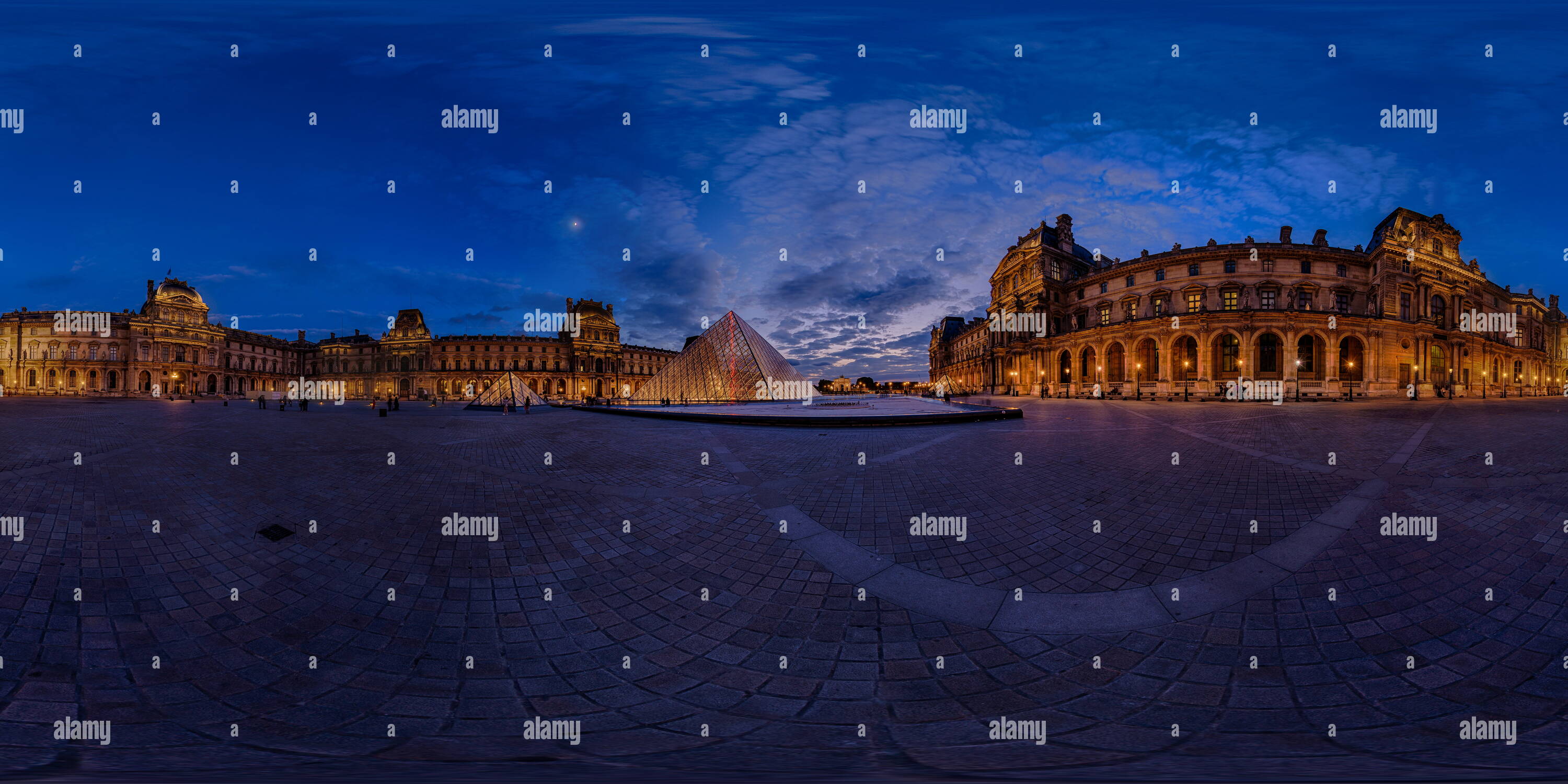 360° view of Paris - The pyramides of Louvre - Alamy