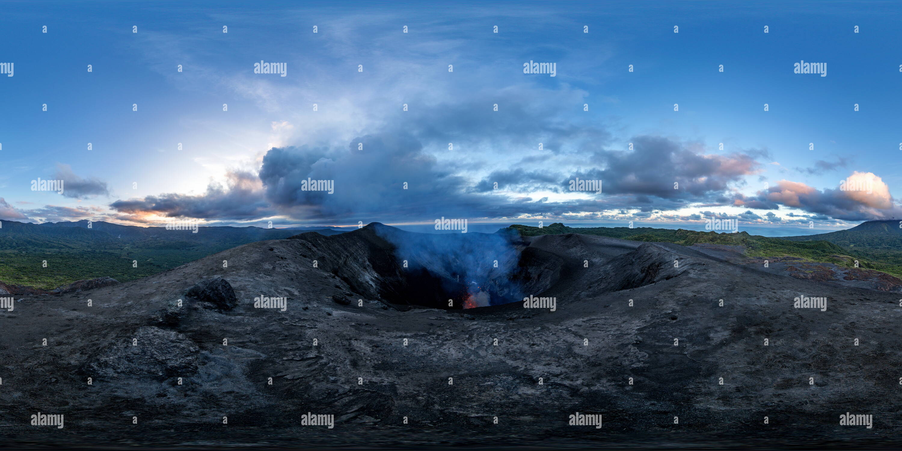 Volcano yasur hi-res stock photography and images - Alamy
