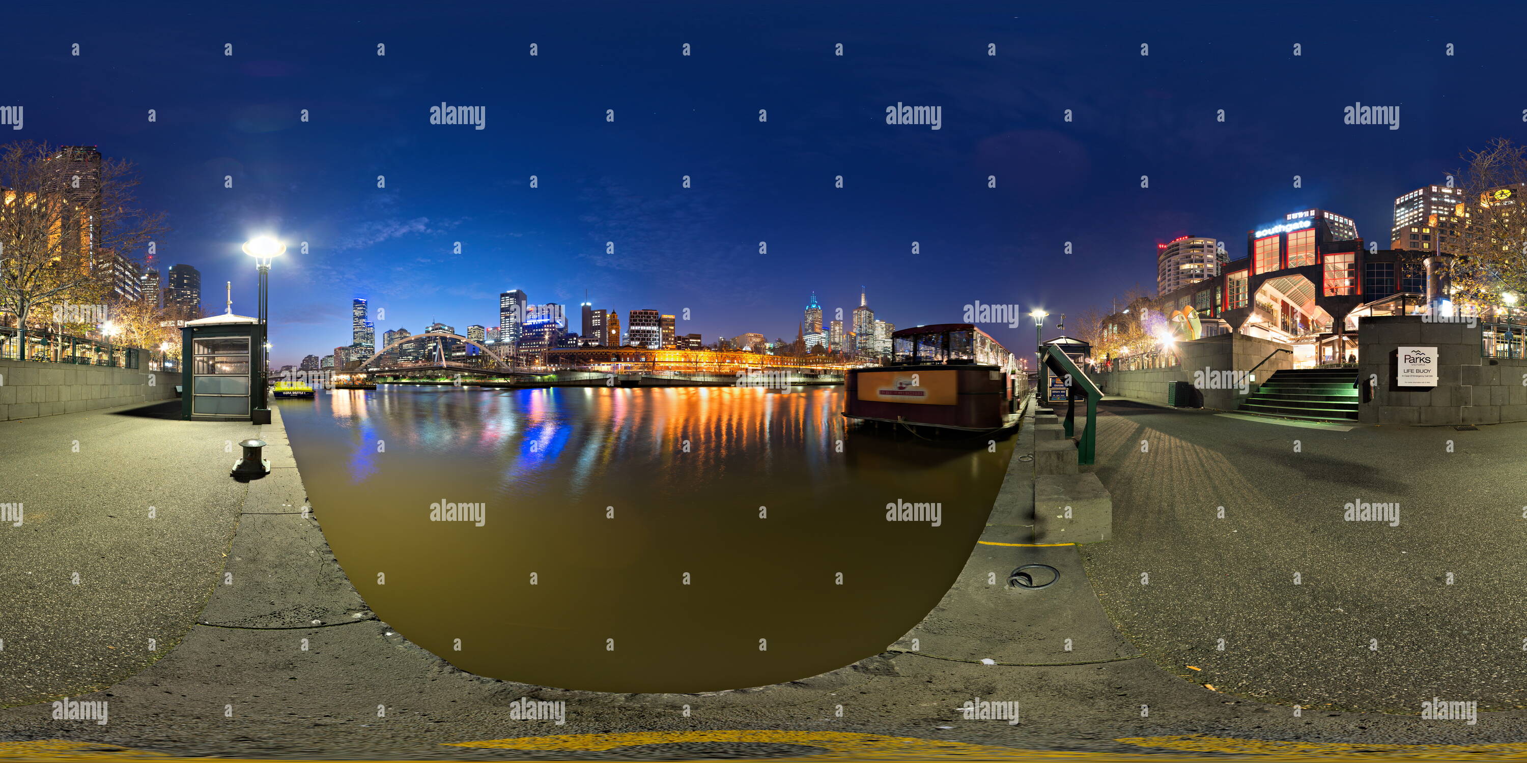 360° view of Berth 2, Southbank Promenade, Melbourne, Australia - Alamy