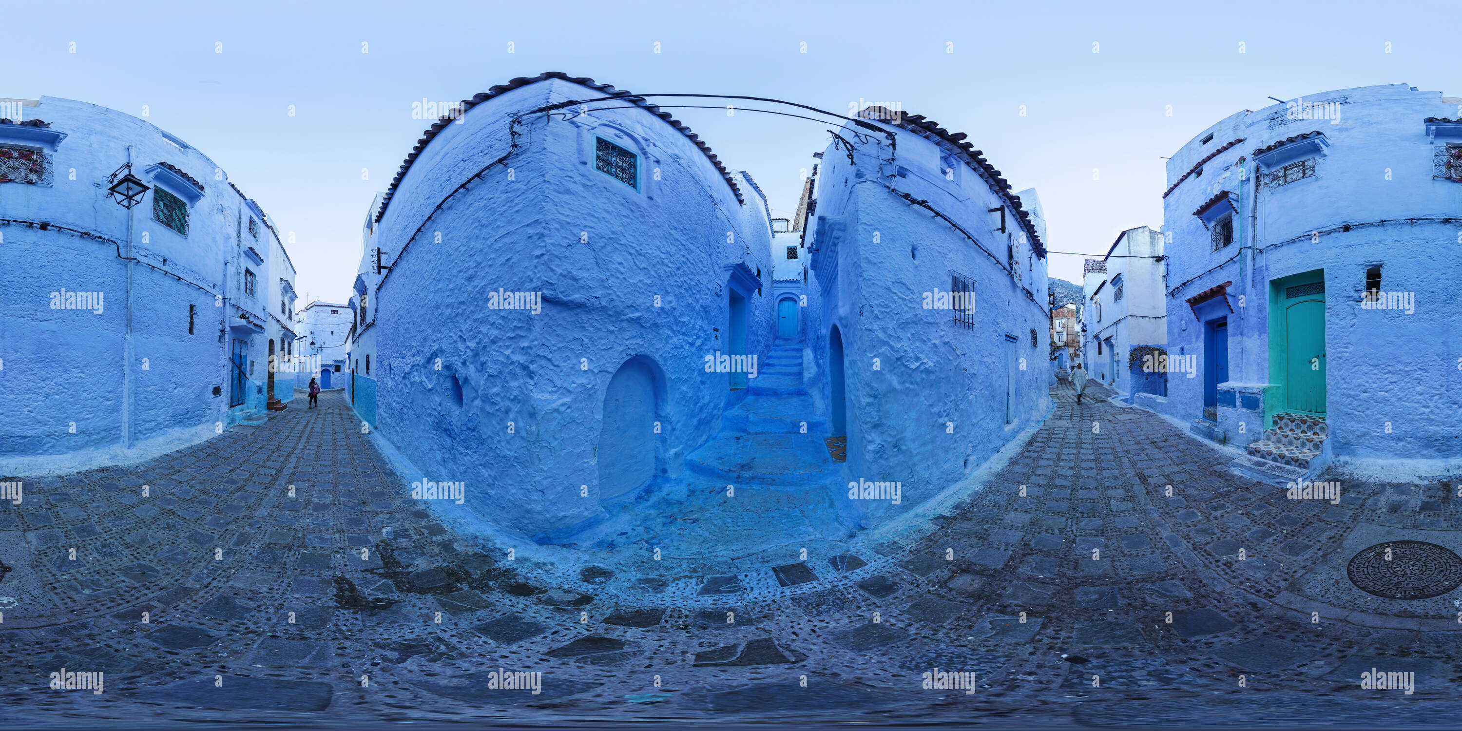 360° view of Brilliant blue color in blind alley - Chefchaouen ...