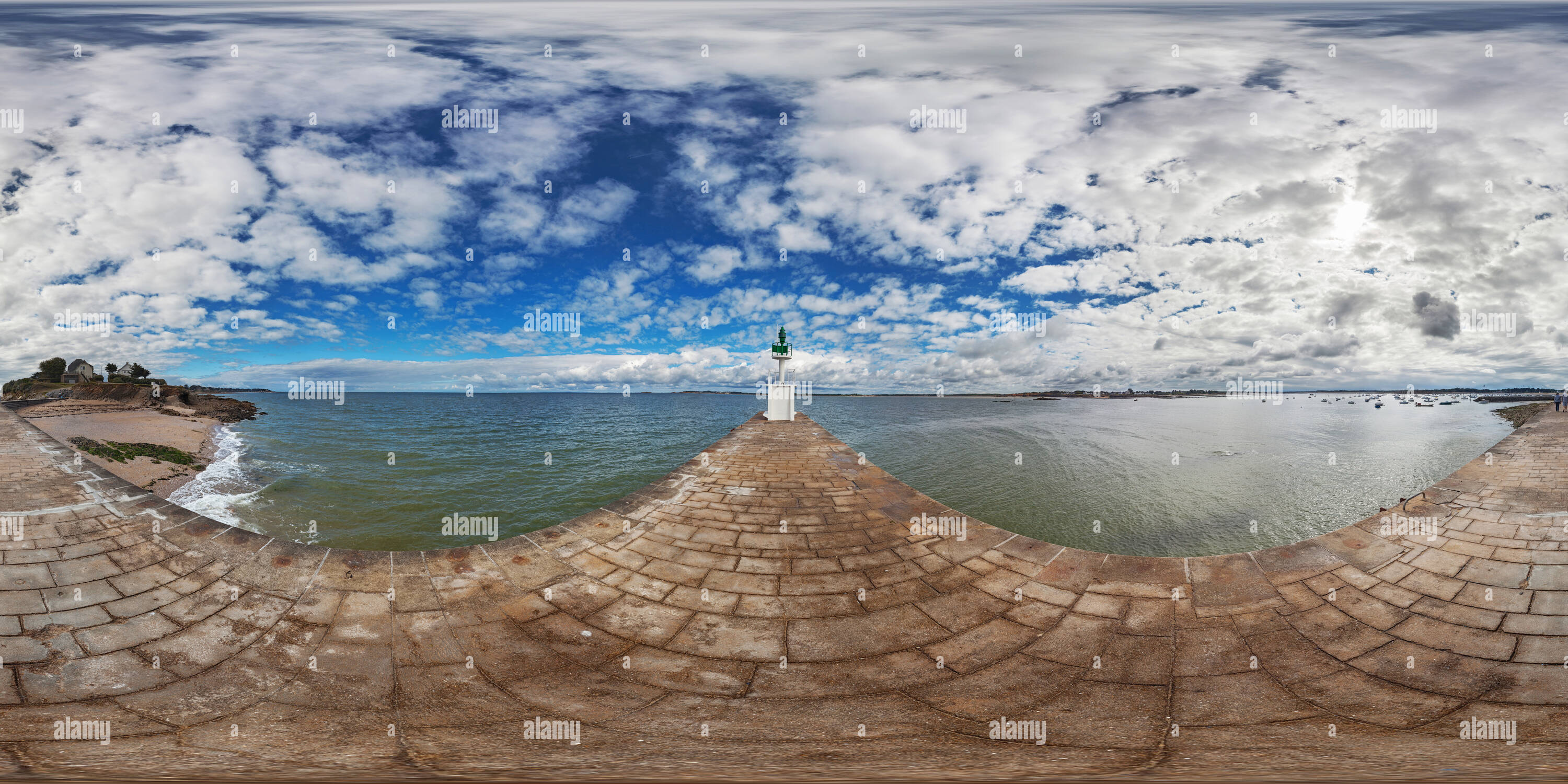 360° view of Lighthouse of Merquel - Quimiac - Mesquer - Alamy