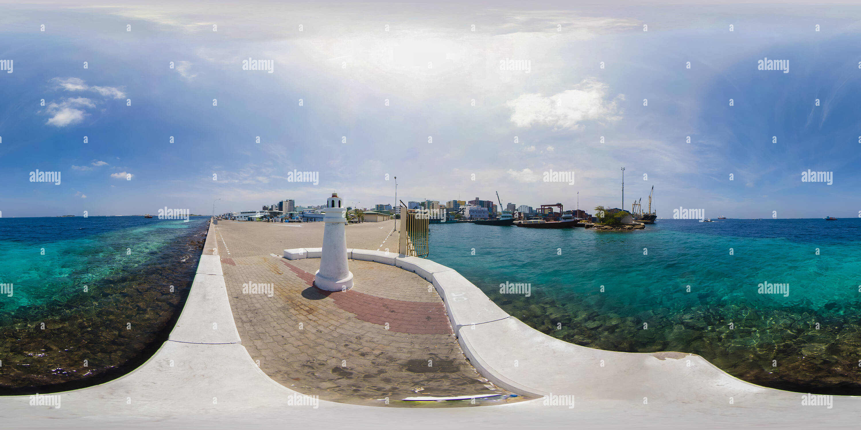 Virtual tour maldives hi-res stock photography and images - Alamy