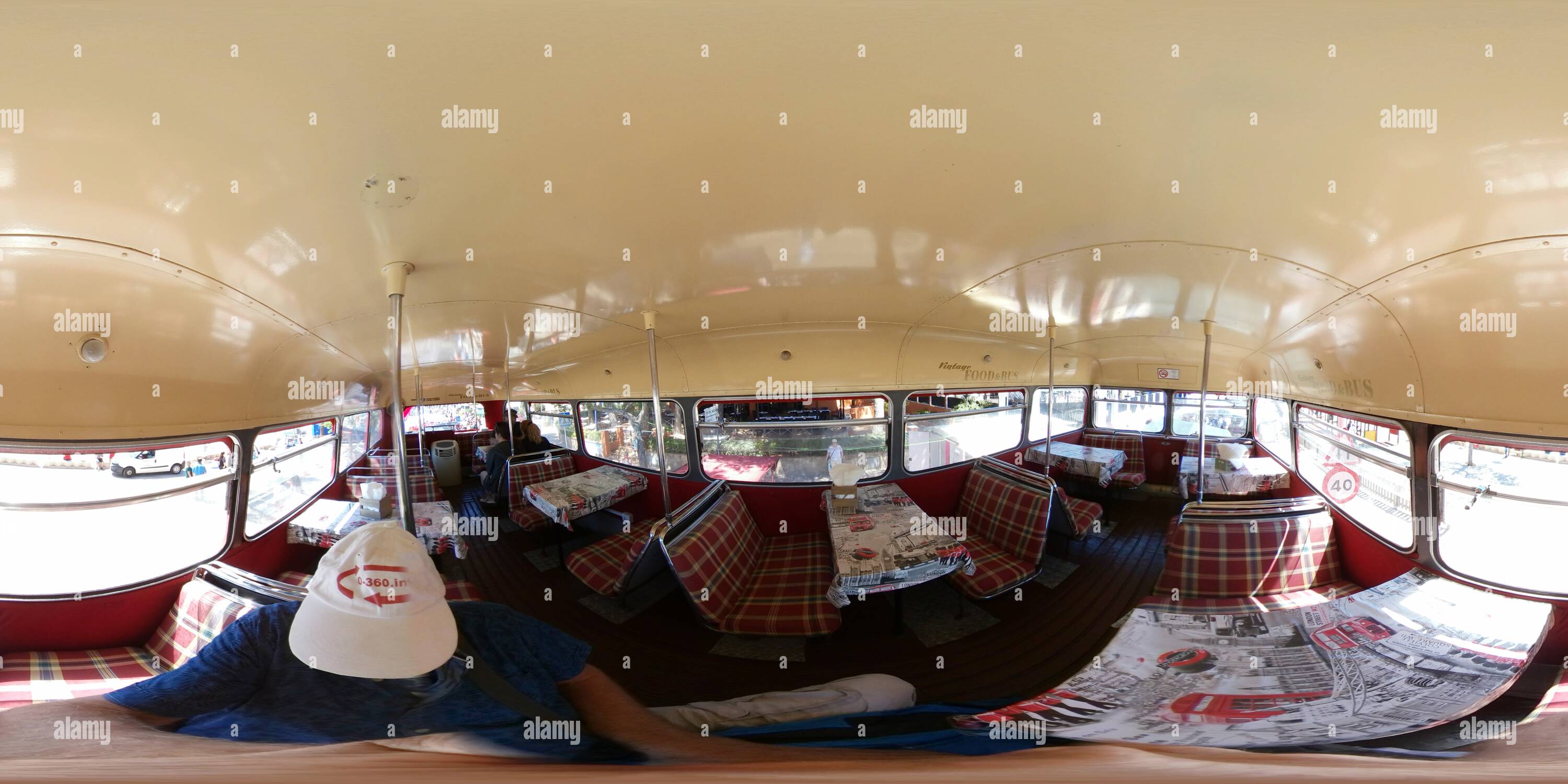 360° view of Double decker bus restaurant - Alamy