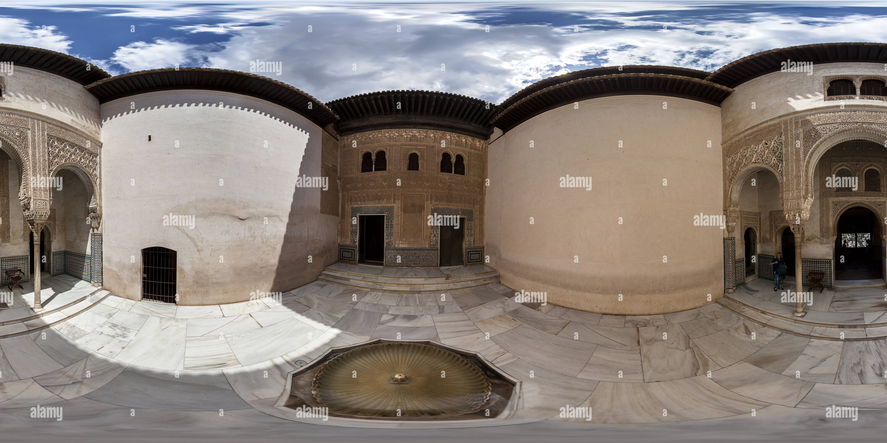 Golden room alhambra hi-res stock photography and images - Alamy
