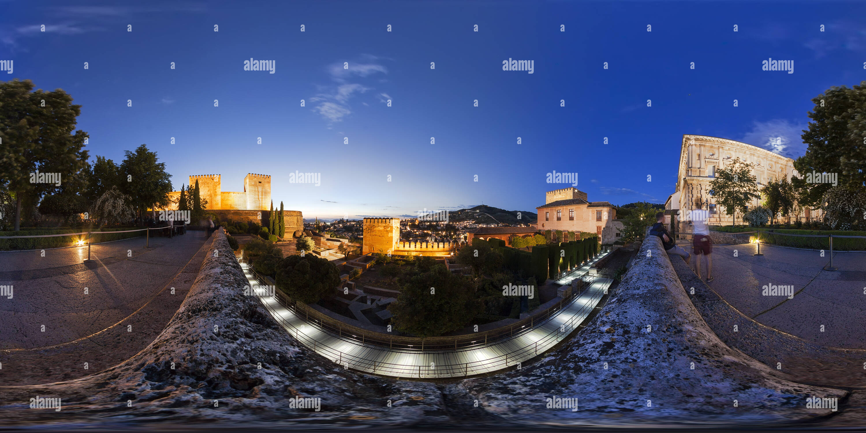 360° view of the alhambra of granada by night - Alamy