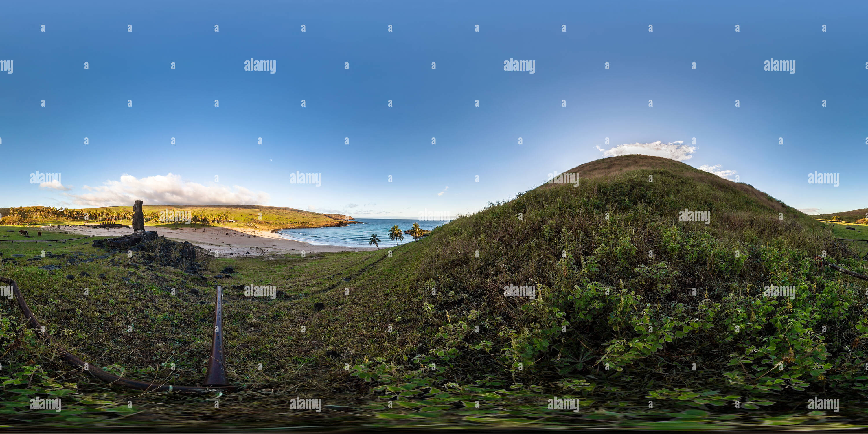 360° view of ahu nau nau in anakena beach in easter island - Alamy