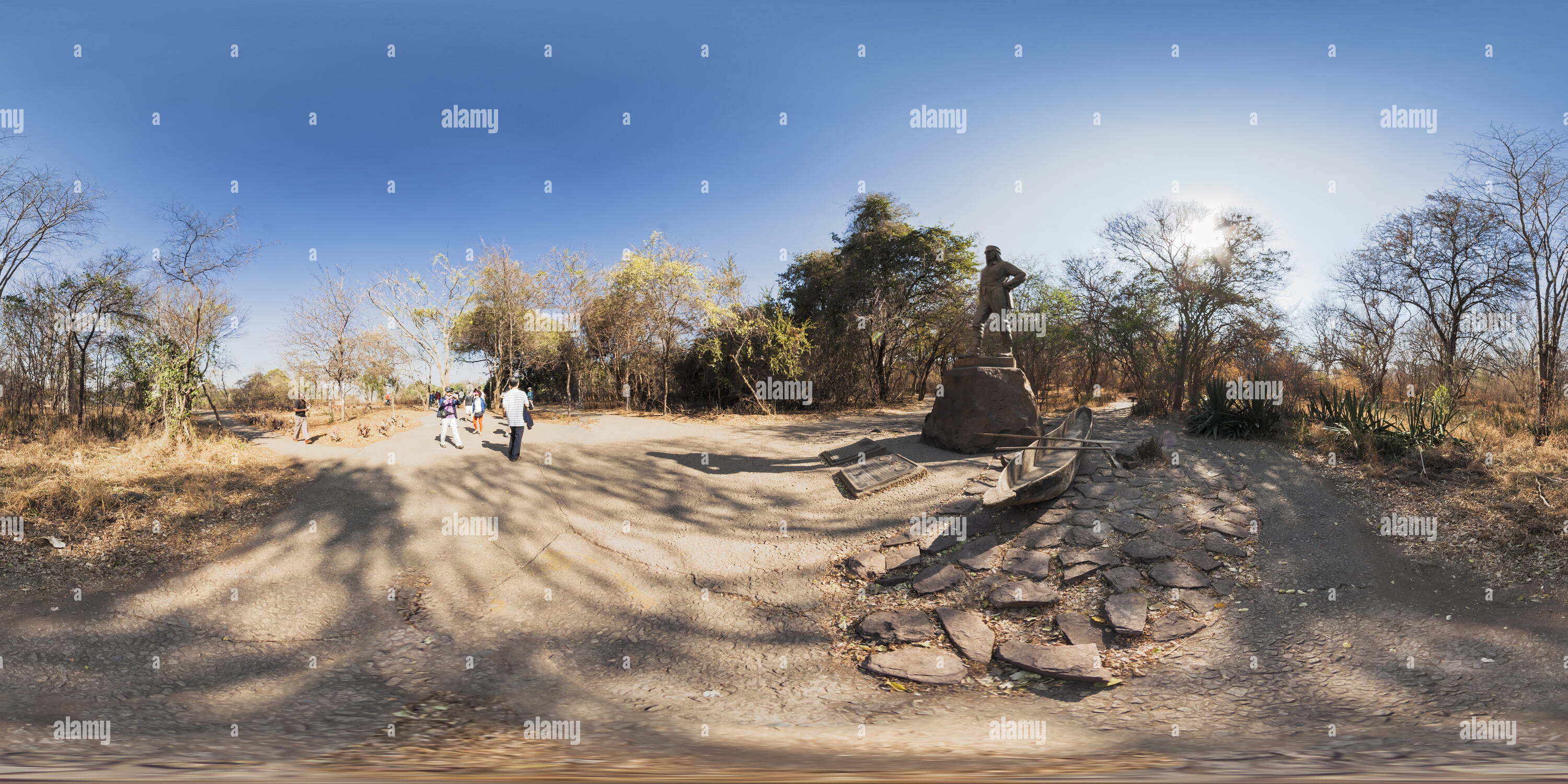 360° view of livingstone statue in victoria falls zimbabwe side - Alamy