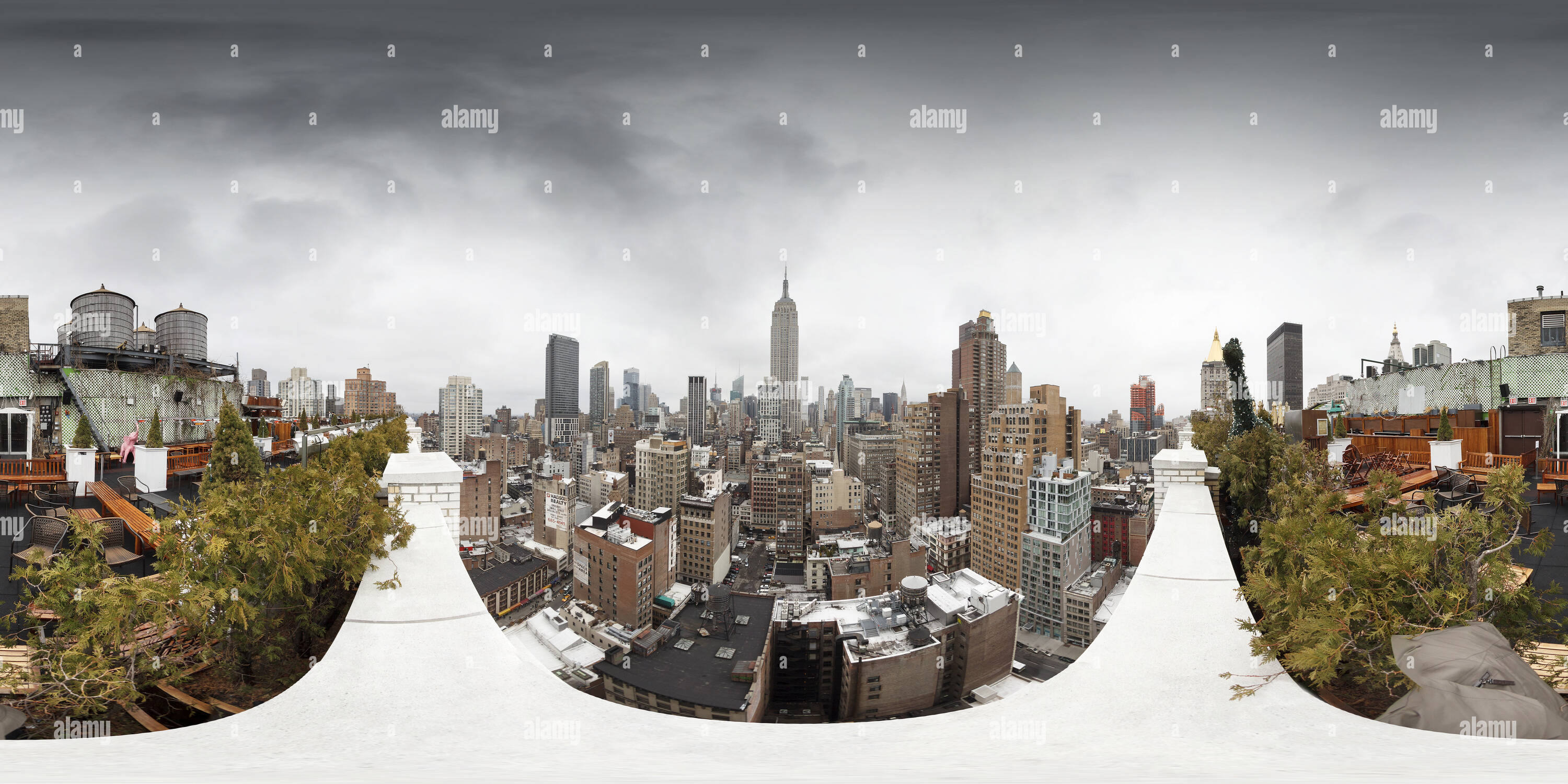 360° view of empire state building and midtwon manhattan. new york - Alamy